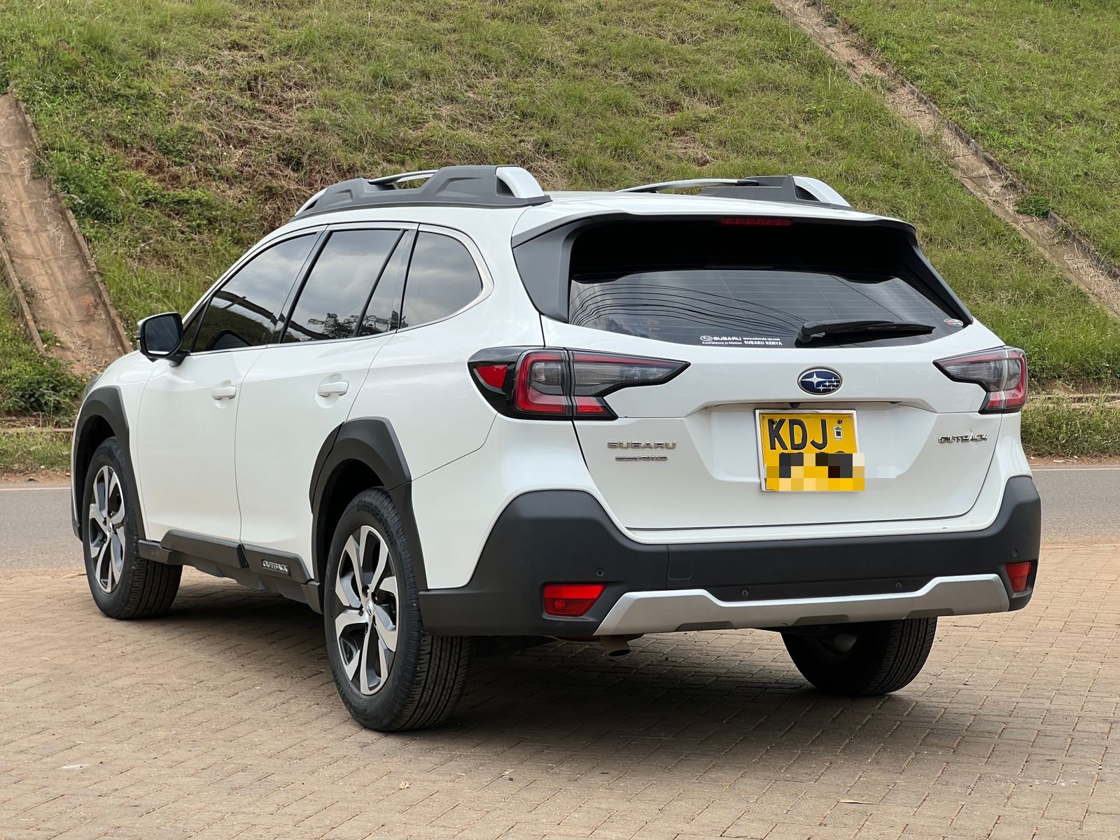 Subaru Outback original image, kaiandkaro.com