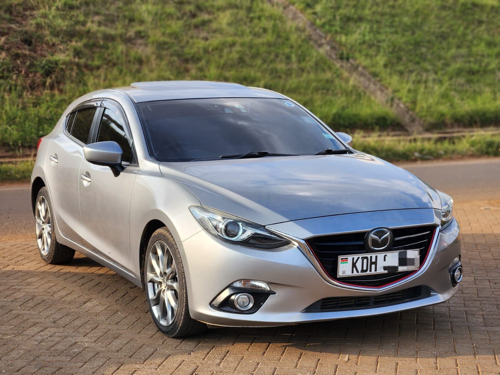 Mazda Axela original image, kaiandkaro.com