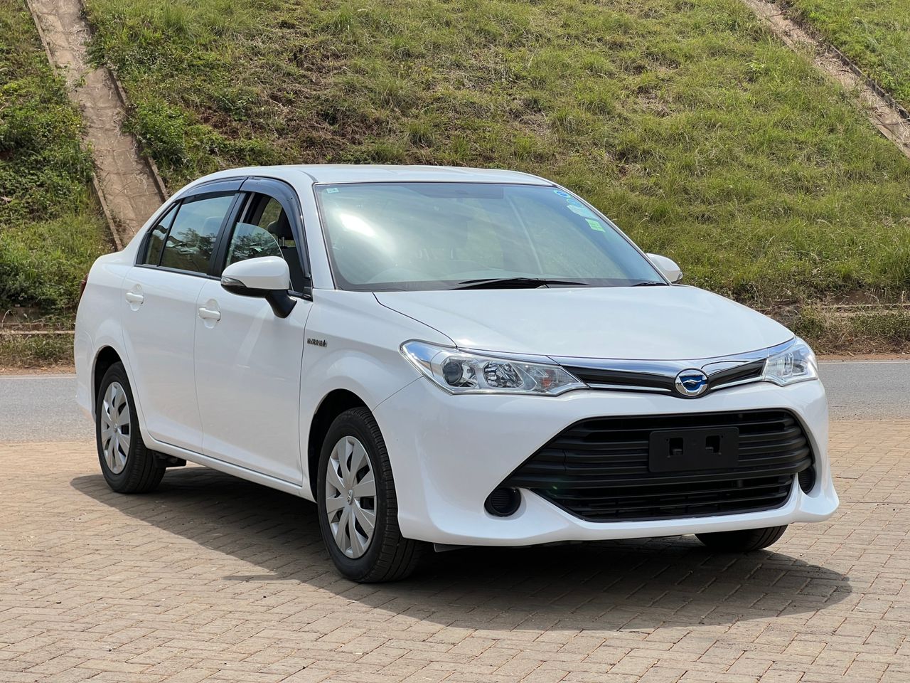 Toyota Axio original image, kaiandkaro.com