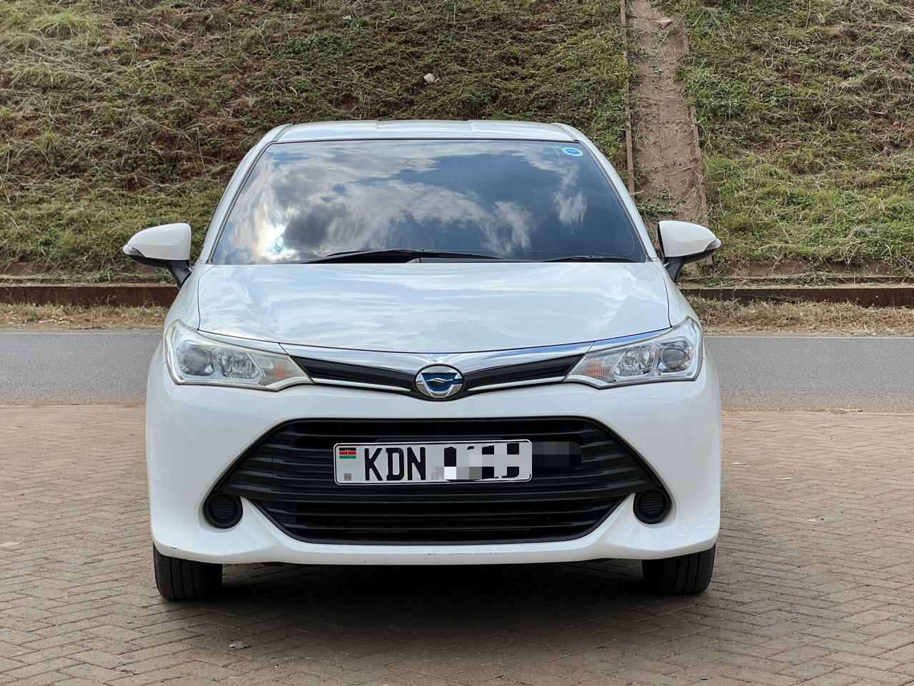 Toyota Axio original image, kaiandkaro.com