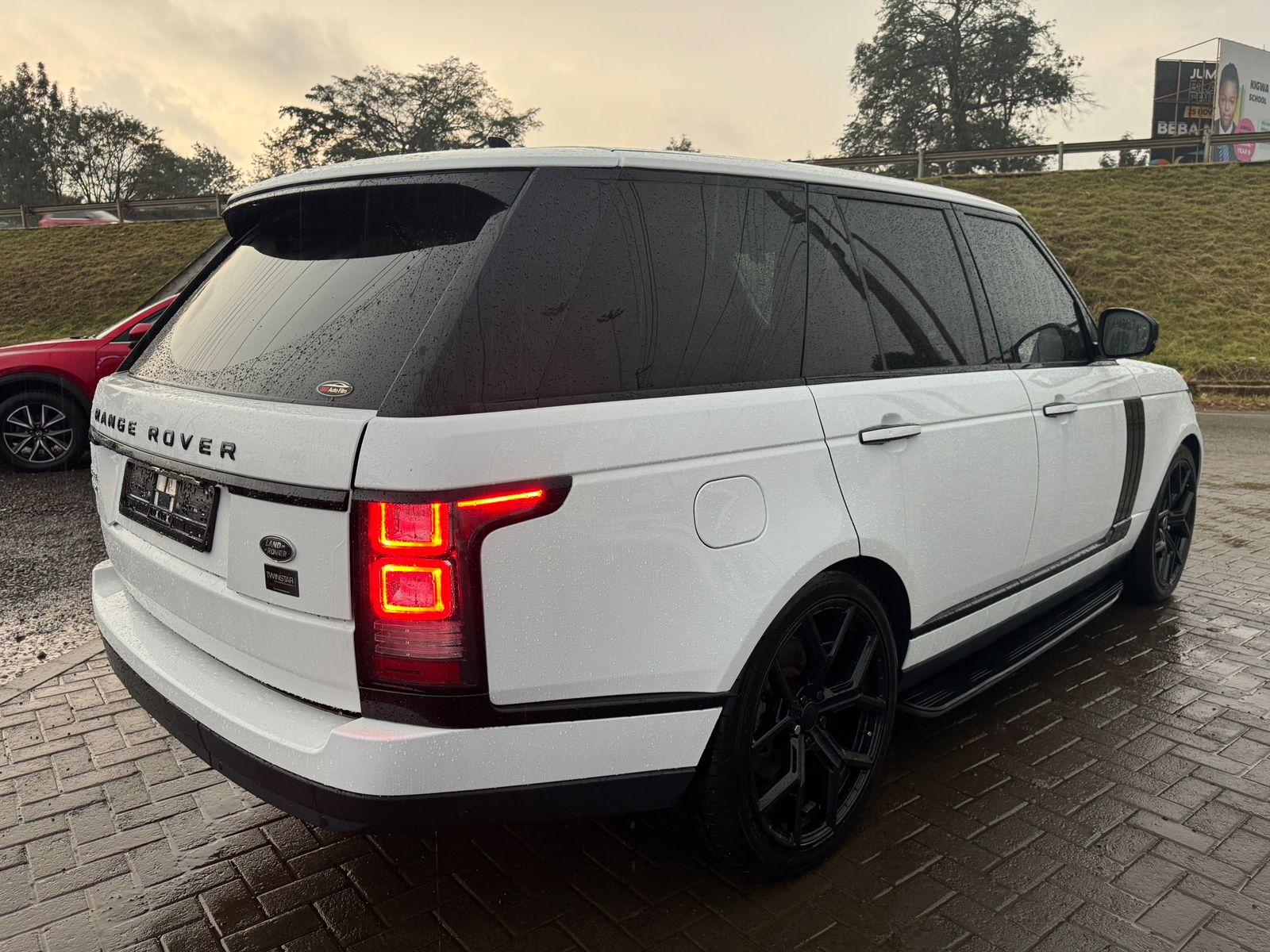 Range Rover Vogue original image, car dealers Nairobi, car dealers ...
