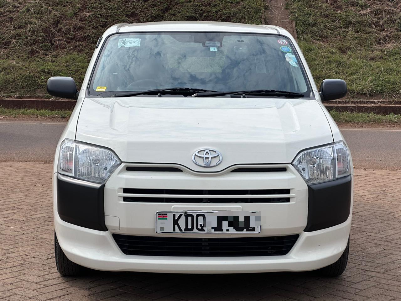 Toyota Probox original image, kaiandkaro.com