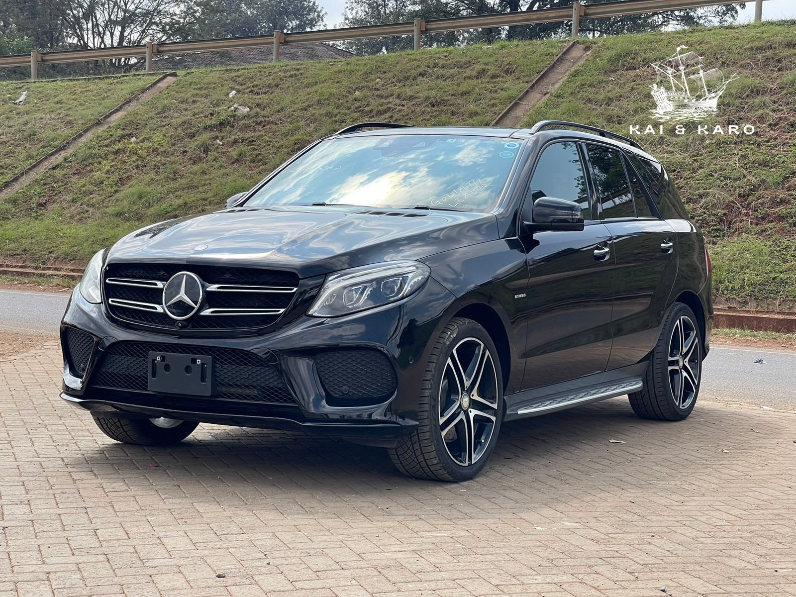 Mercedes-Benz AMG GLE43 original image, kaiandkaro.com