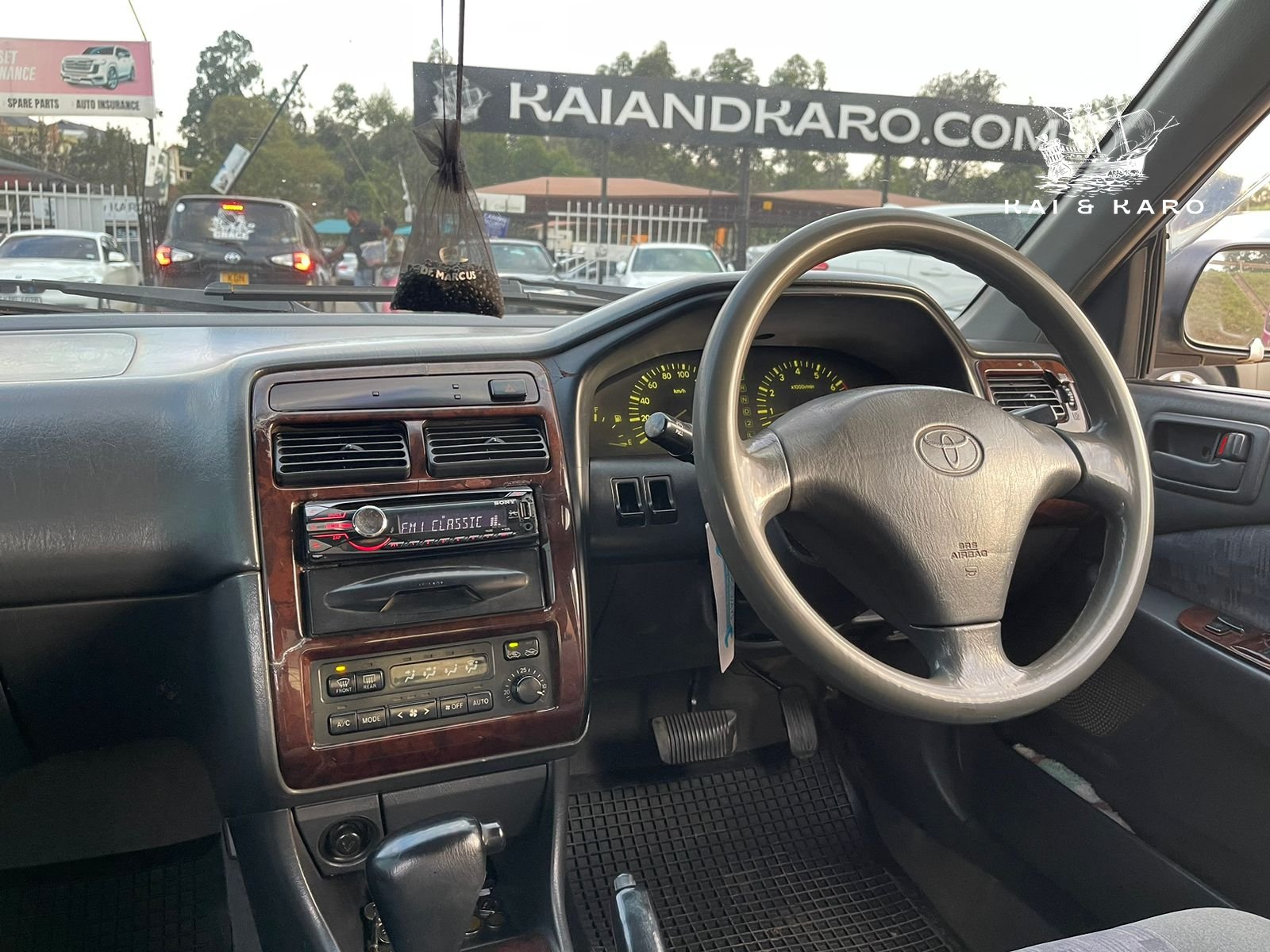 Toyota Carina original image, kaiandkaro.com