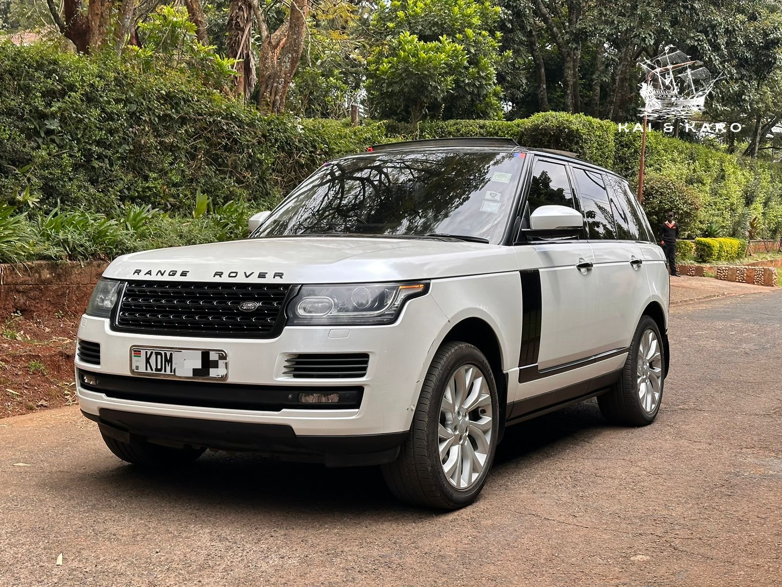 Range Rover Vogue original image, car dealers Nairobi, car dealers ...