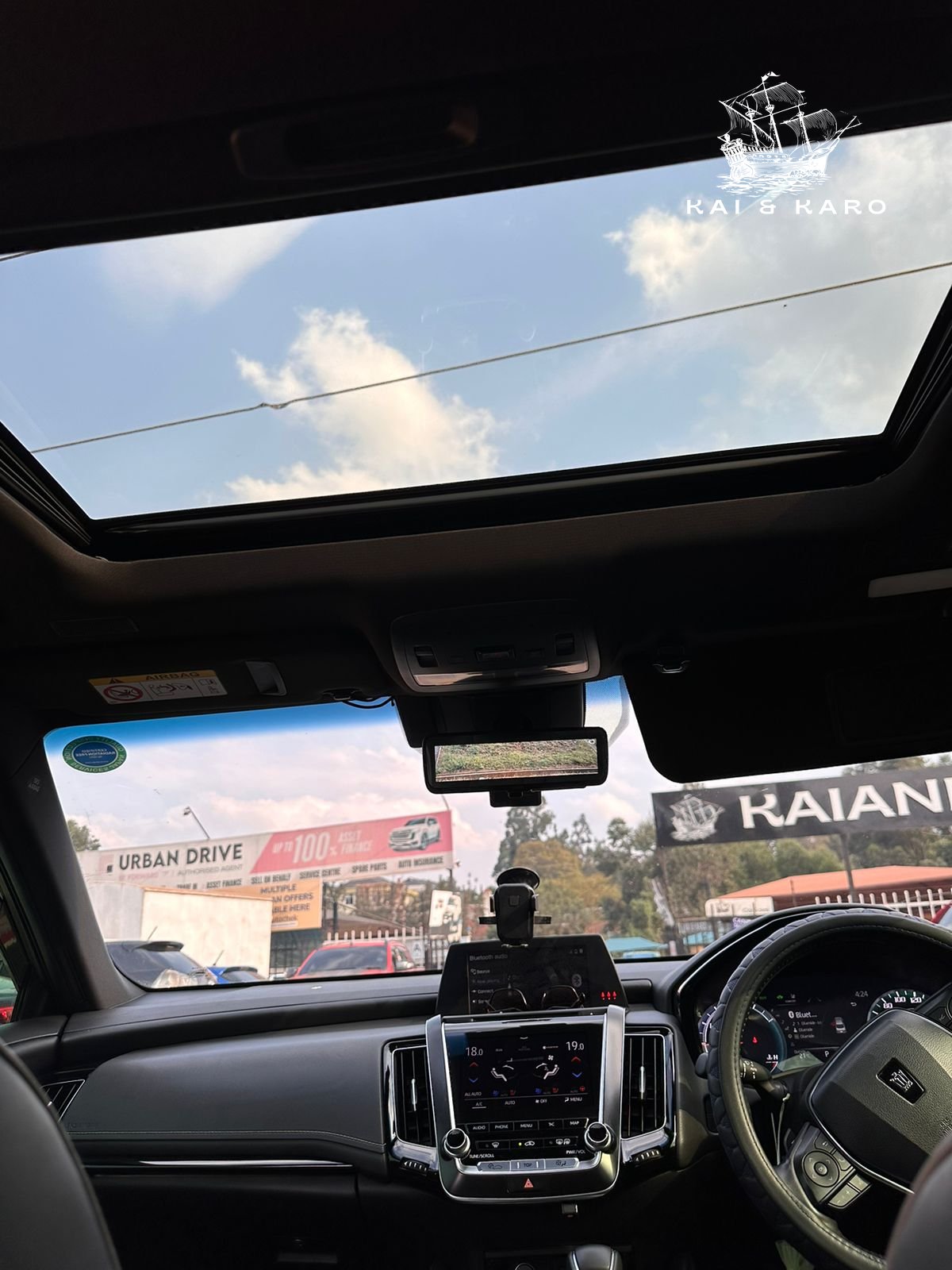 Toyota Crown original image, kaiandkaro.com