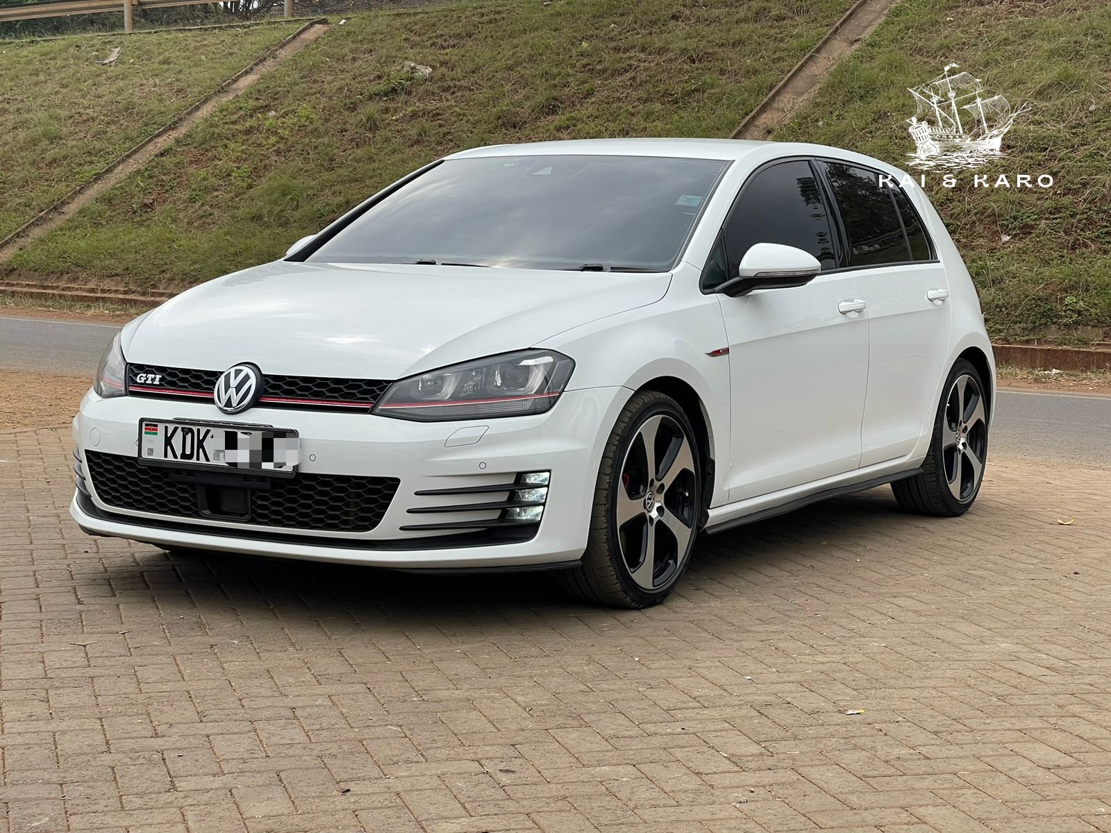 Volkswagen Golf GTI original image, kaiandkaro.com