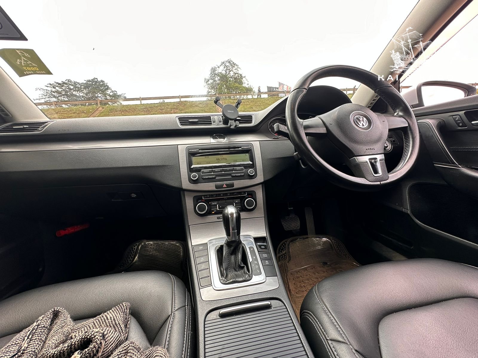 Volkswagen Passat original image, kaiandkaro.com