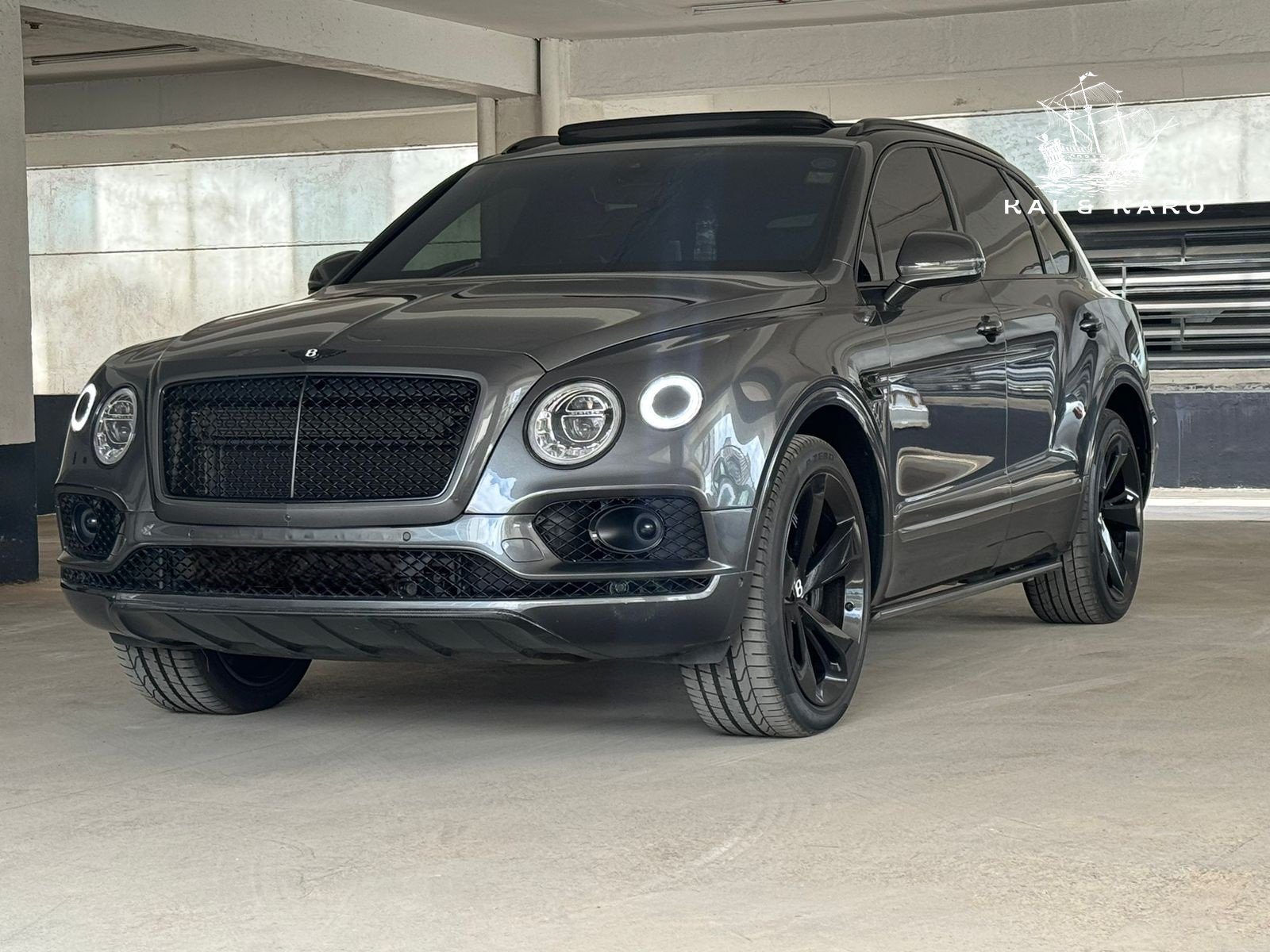 Bentley Bentayga original image, kaiandkaro.com