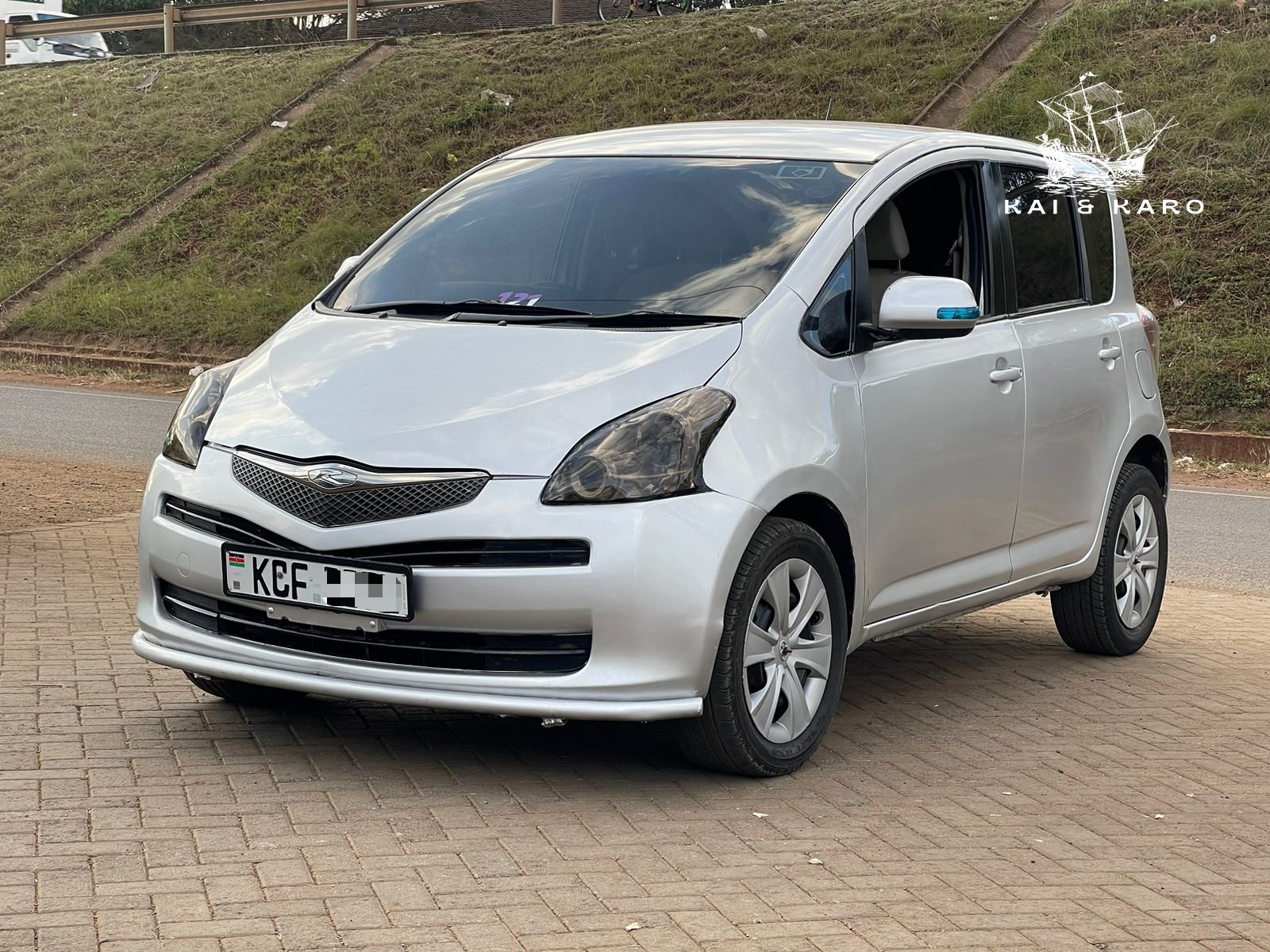 Toyota Ractis original image, kaiandkaro.com