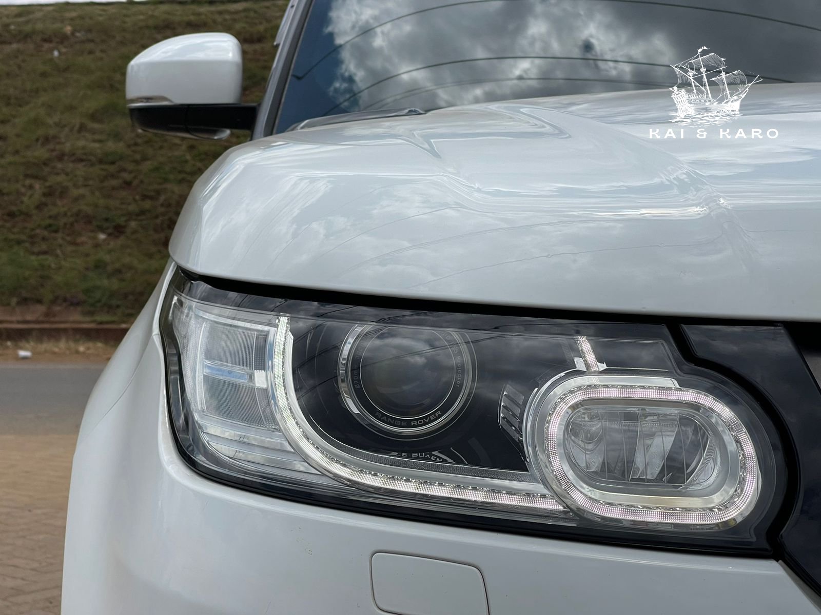 Range Rover Sport original image, kaiandkaro.com