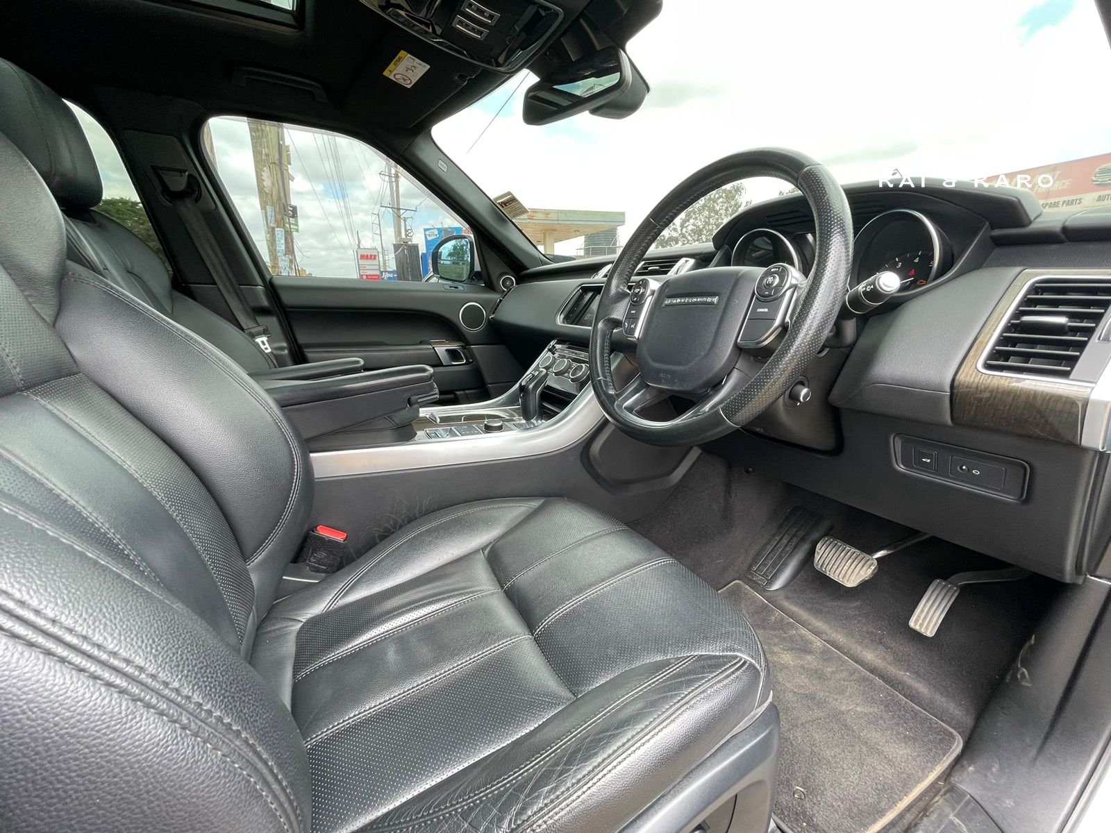 Range Rover Sport original image, kaiandkaro.com