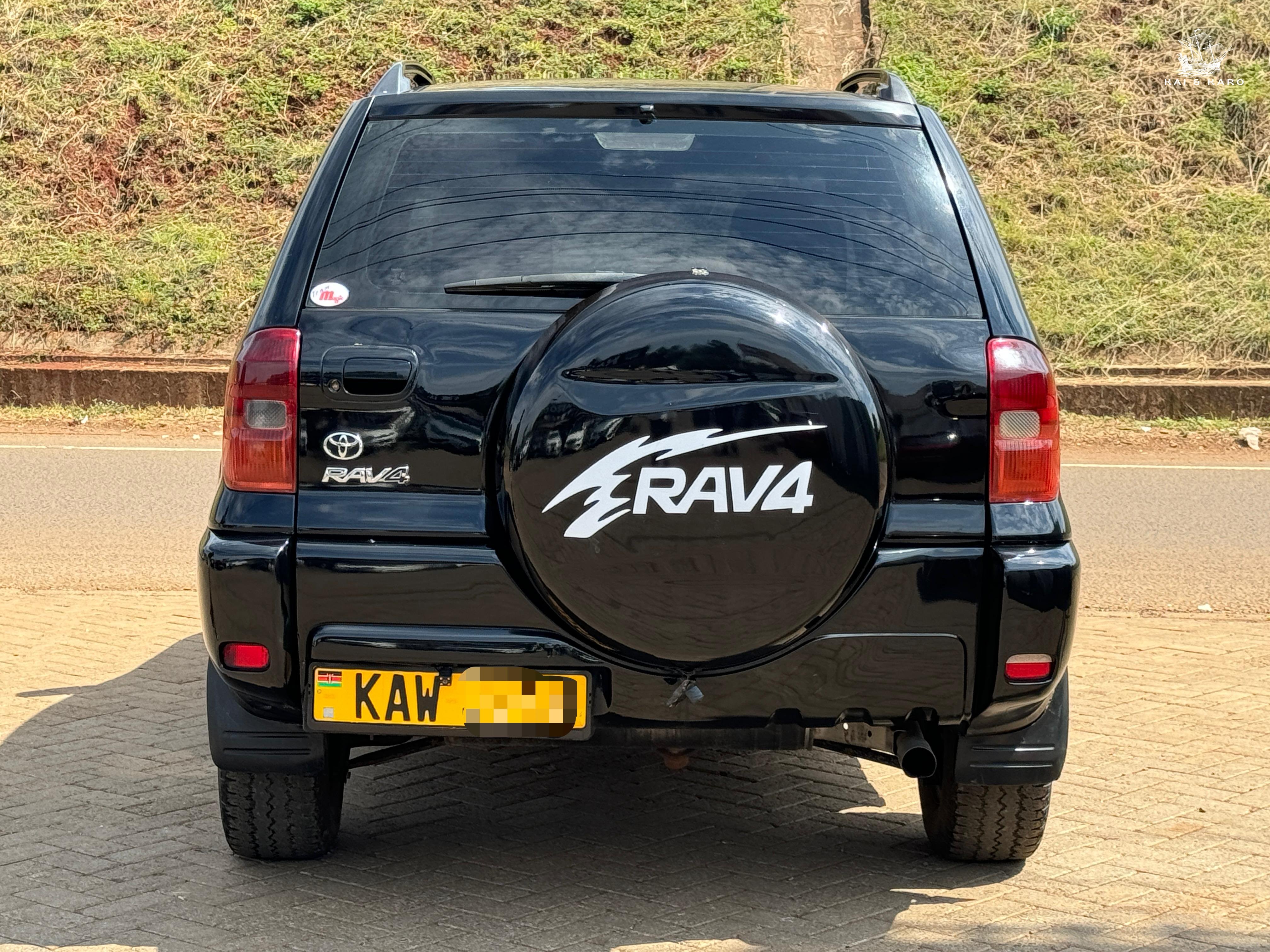 Toyota Rav4 original image, kaiandkaro.com