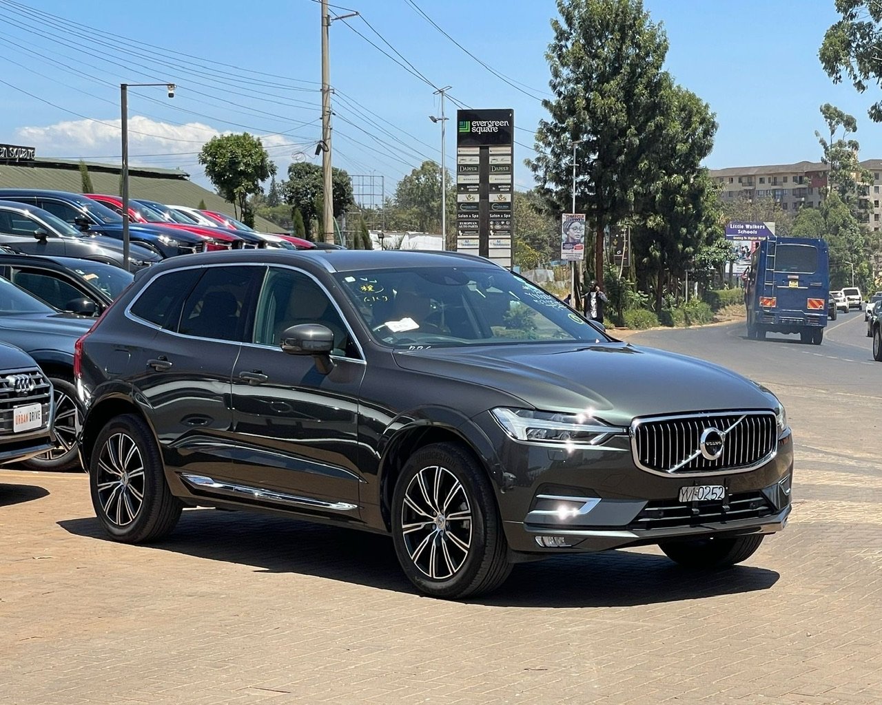 Volvo XC60 Inscription Diesel original image, kaiandkaro.com