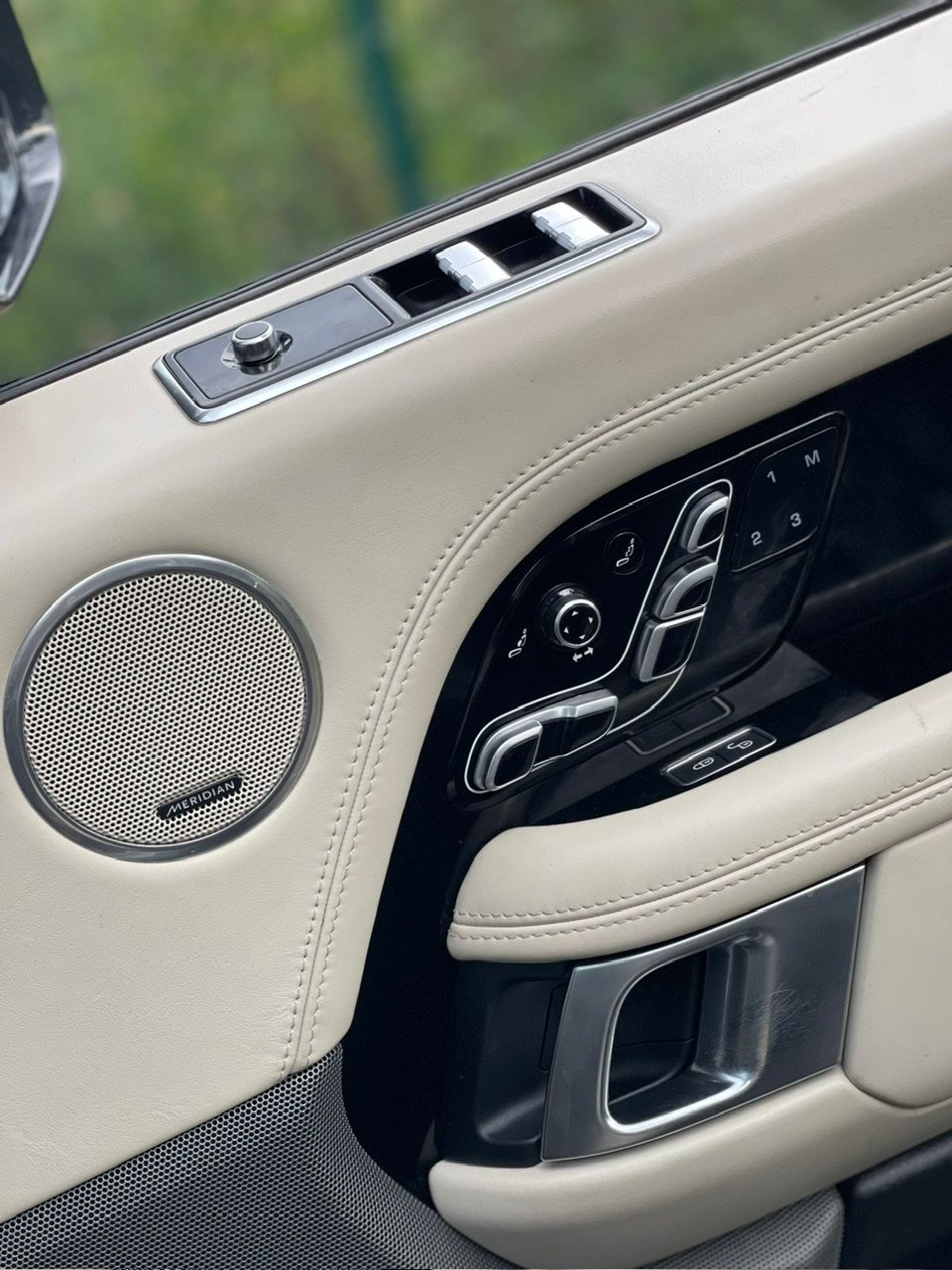 Range Rover Vogue Autobiography original image, car dealers Nairobi ...