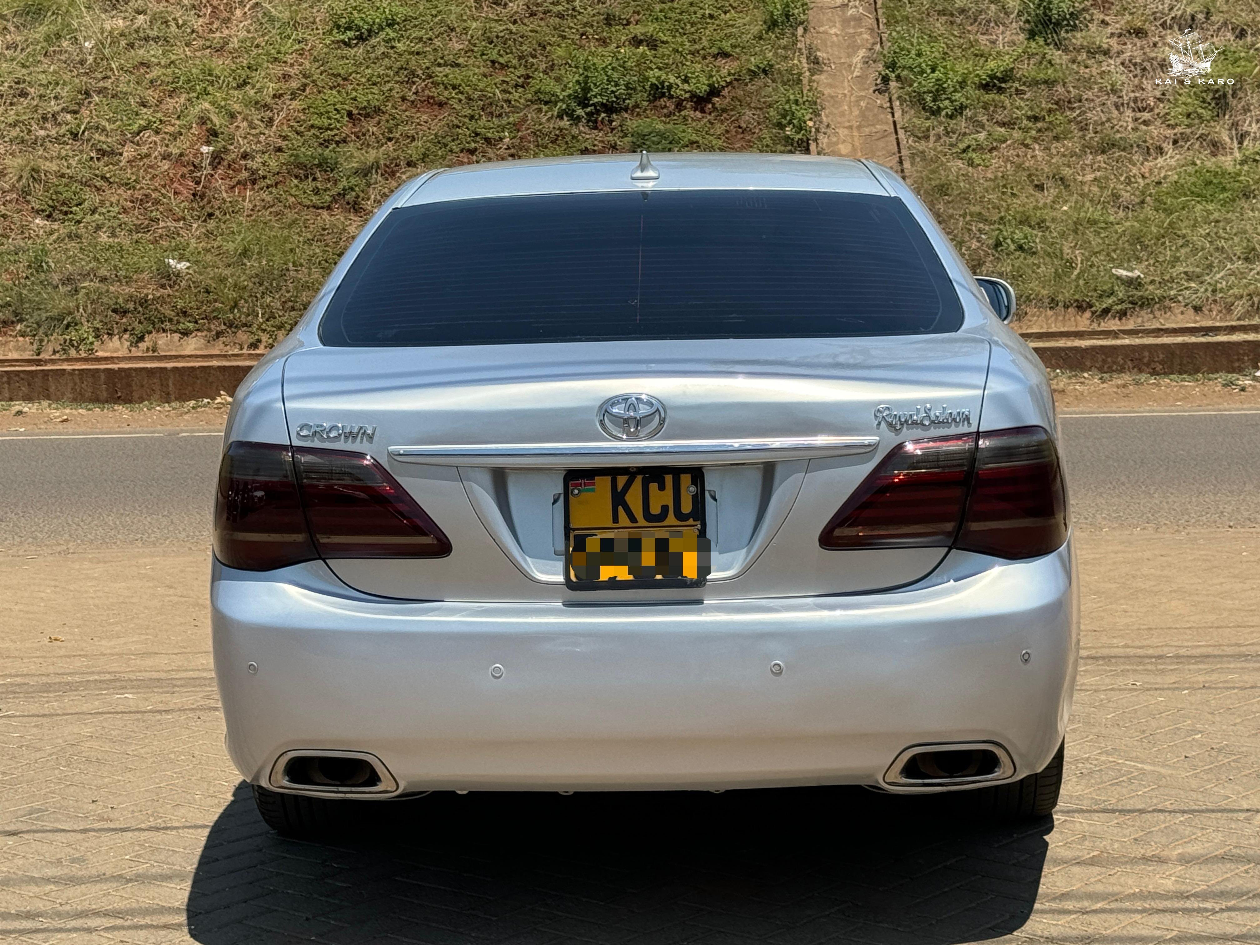 Toyota Crown original image, kaiandkaro.com