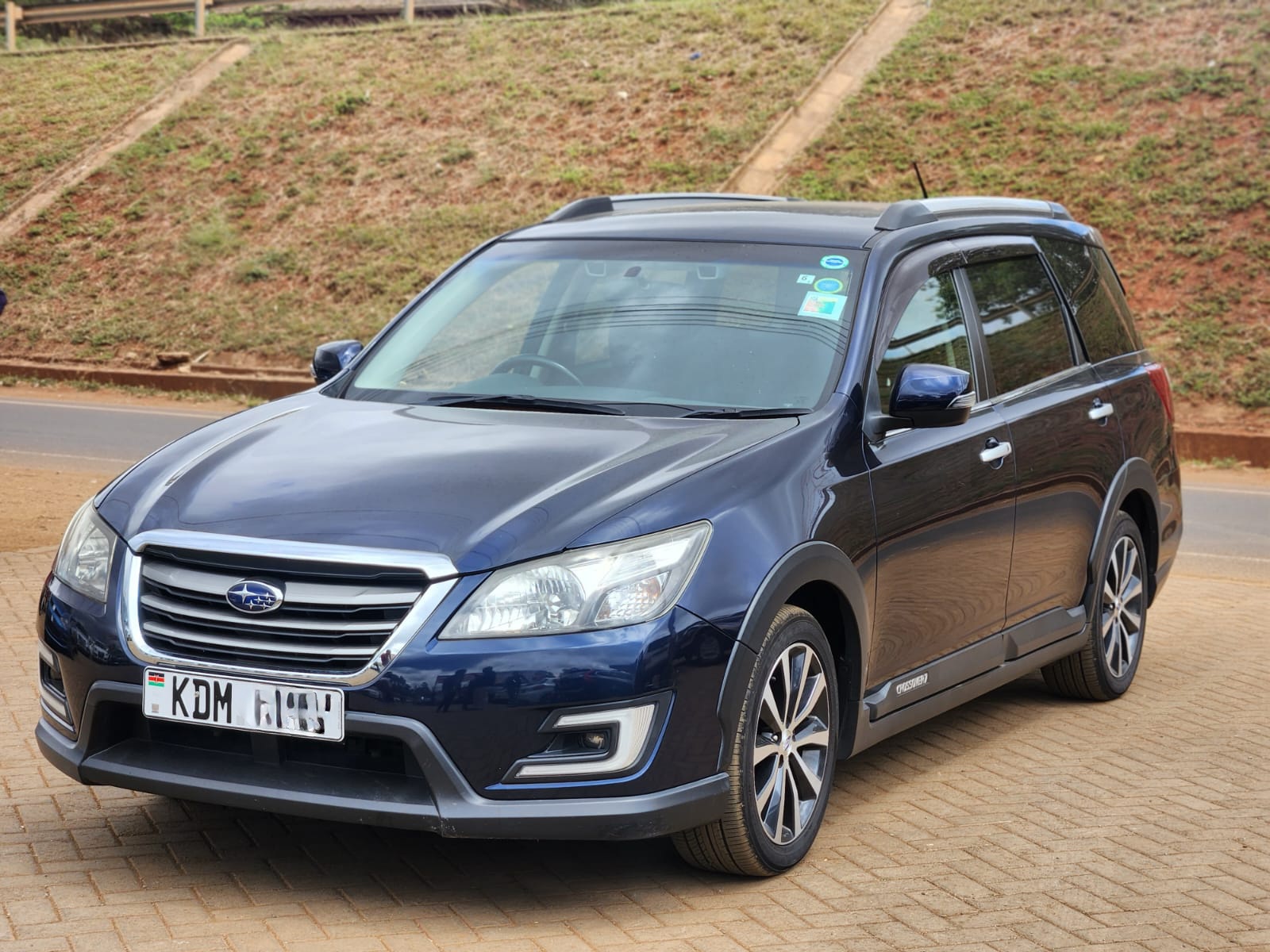 Subaru Exiga Crossover original image, kaiandkaro.com