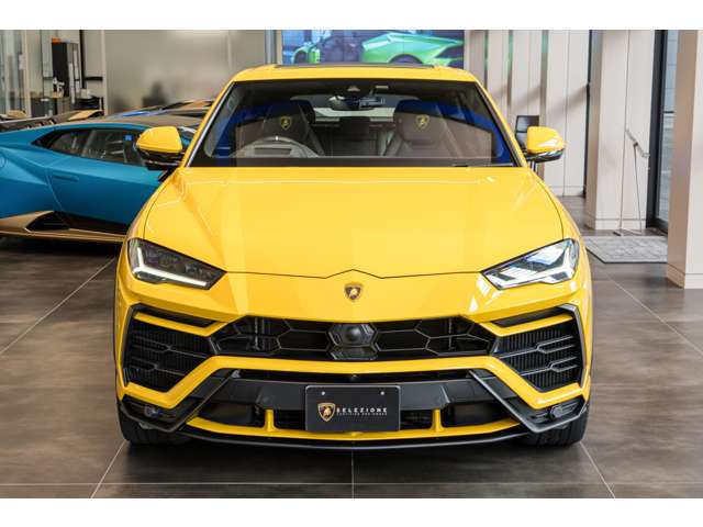 LAMBORGHINI URUS original image, kaiandkaro.com