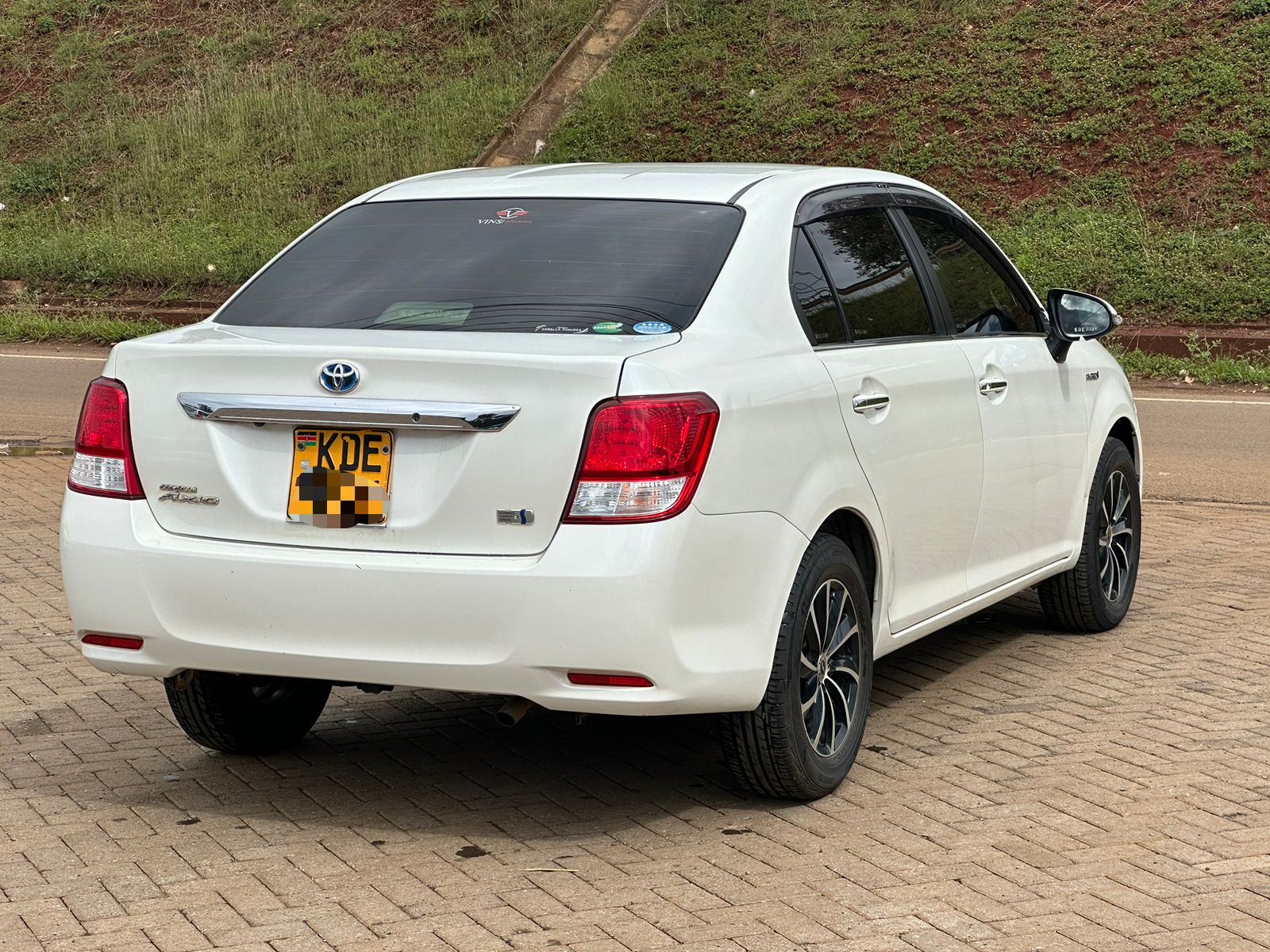 Toyota Axio original image, kaiandkaro.com