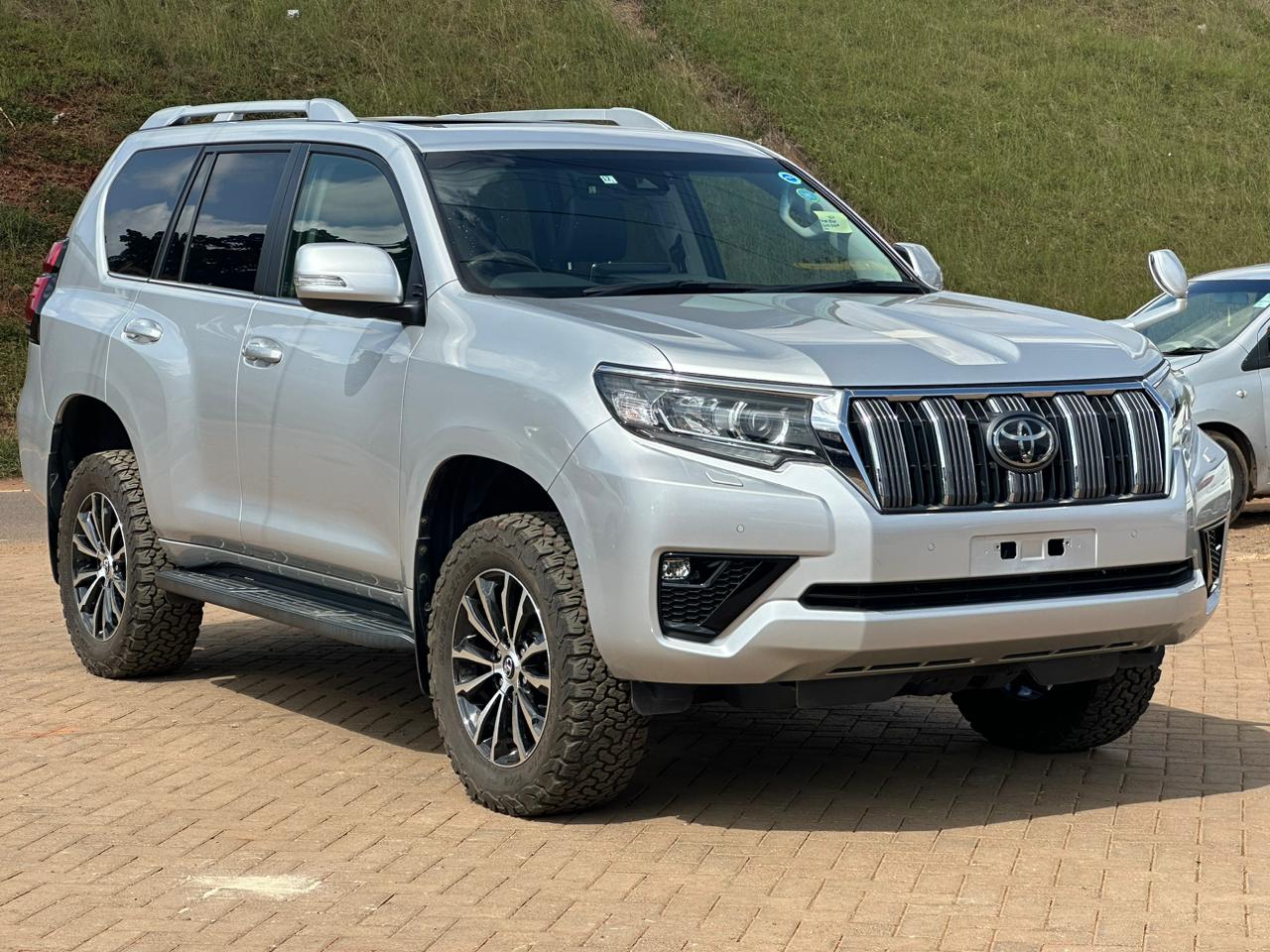 Toyota Landcruiser Prado TX-L GDJ150 / 7 SEATS / SUNROOF original image ...