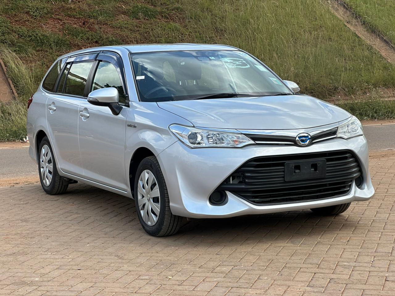 Toyota Fielder Hybrid original image, kaiandkaro.com