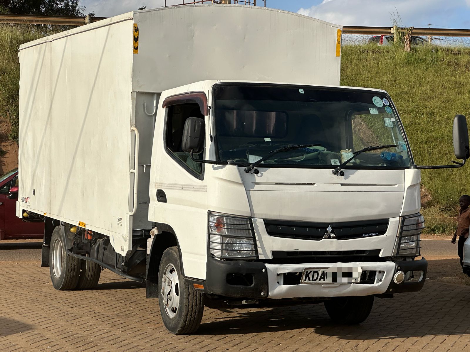 Mitsubishi Canter original image, kaiandkaro.com