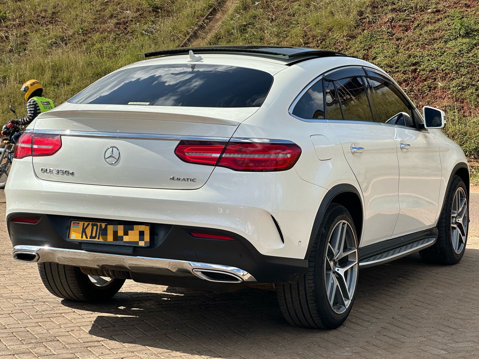 Mercedes Benz GLE 350d COUPE / SUNROOF original image, kaiandkaro.com