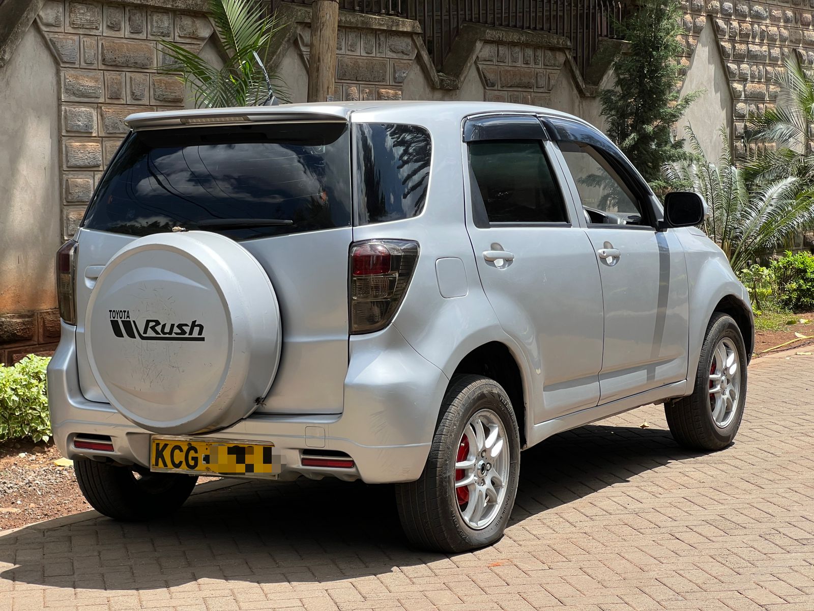 Toyota Rush original image, kaiandkaro.com