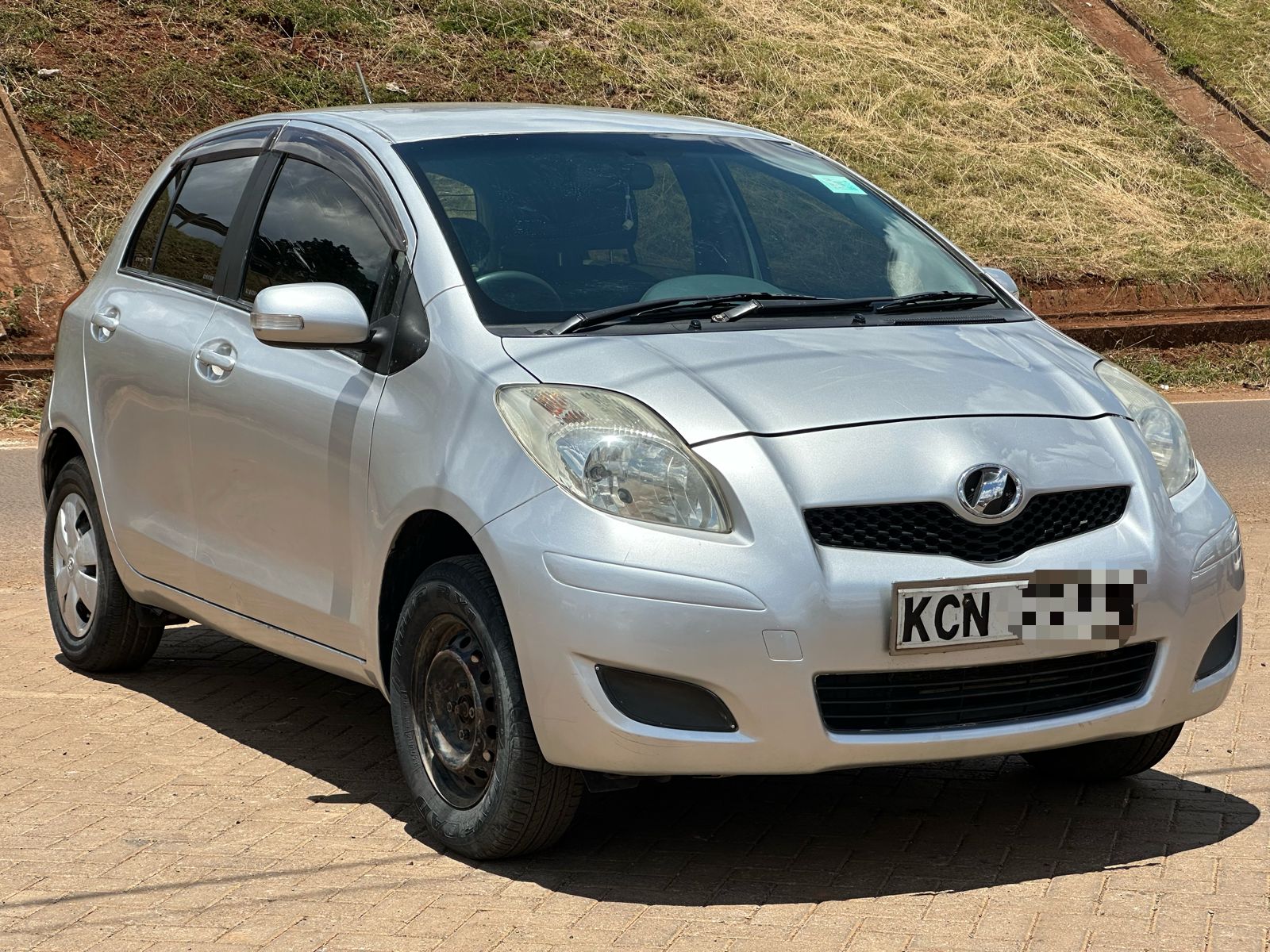 Toyota Vitz original image, kaiandkaro.com