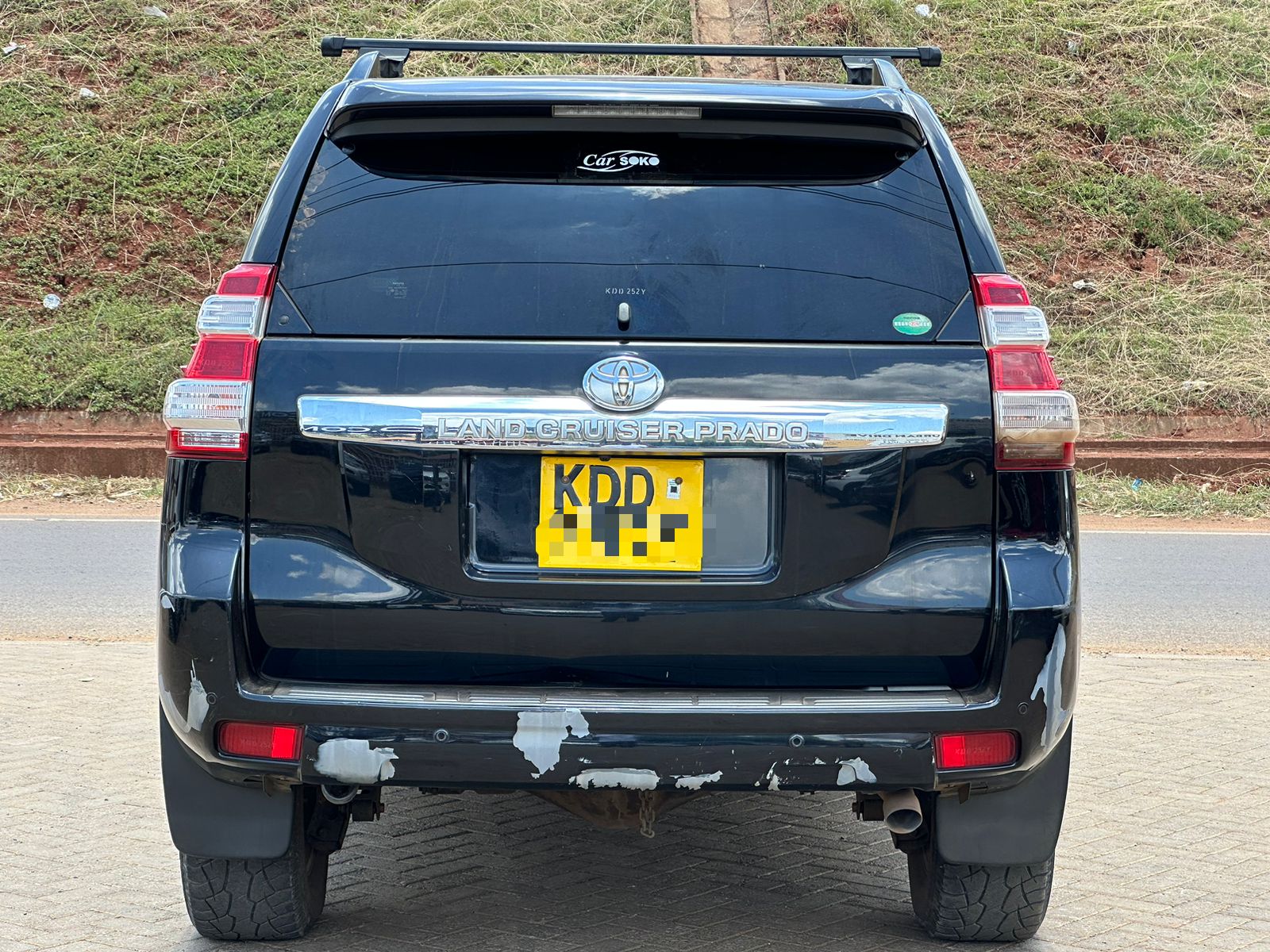 Toyota Landcruiser Prado GDJ150 / SUNROOF original image, kaiandkaro.com