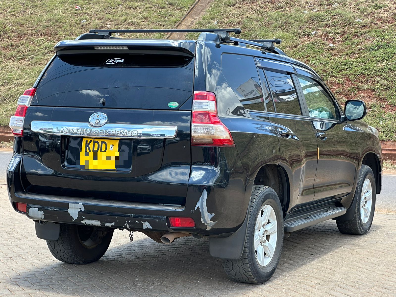 Toyota Landcruiser Prado GDJ150 / SUNROOF original image, kaiandkaro.com