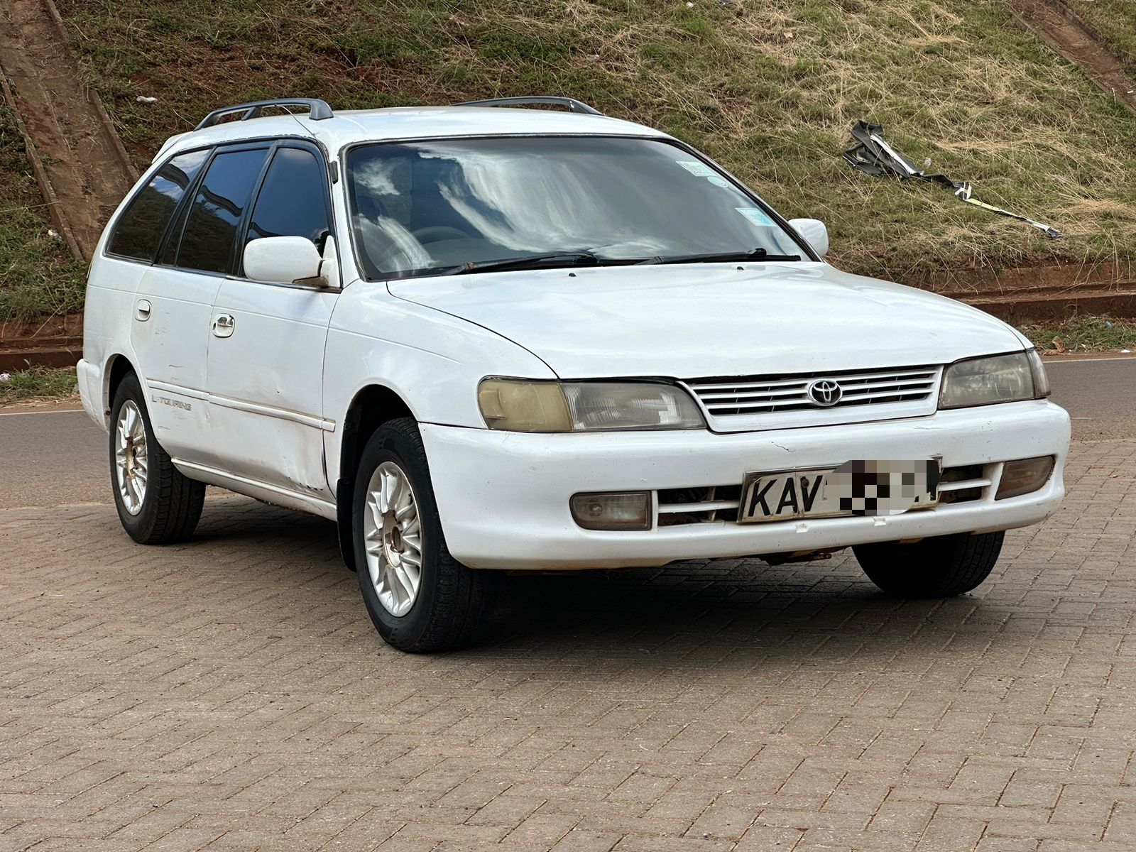 Toyota Corolla G-Touring original image, kaiandkaro.com