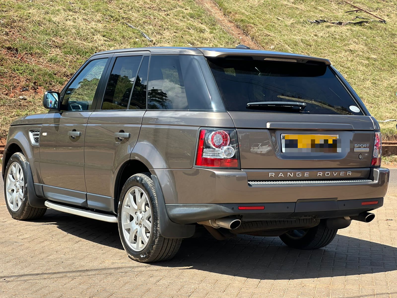 Range Rover Sport 5.0L V8 SUPERCHARGED / SUNROOF original image ...
