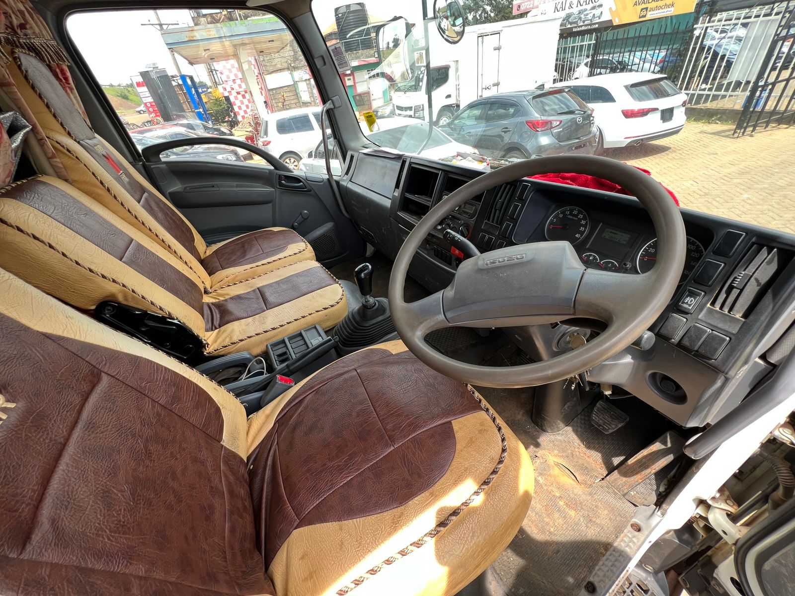 Isuzu FRR original image, kaiandkaro.com