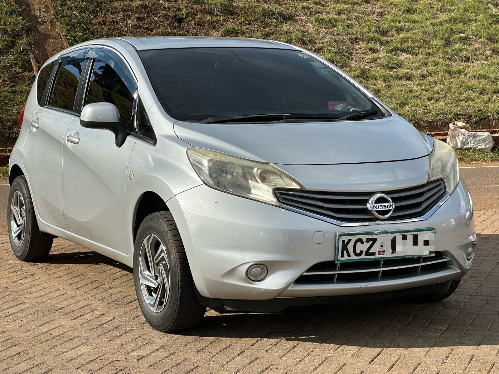 Nissan Note original image, kaiandkaro.com