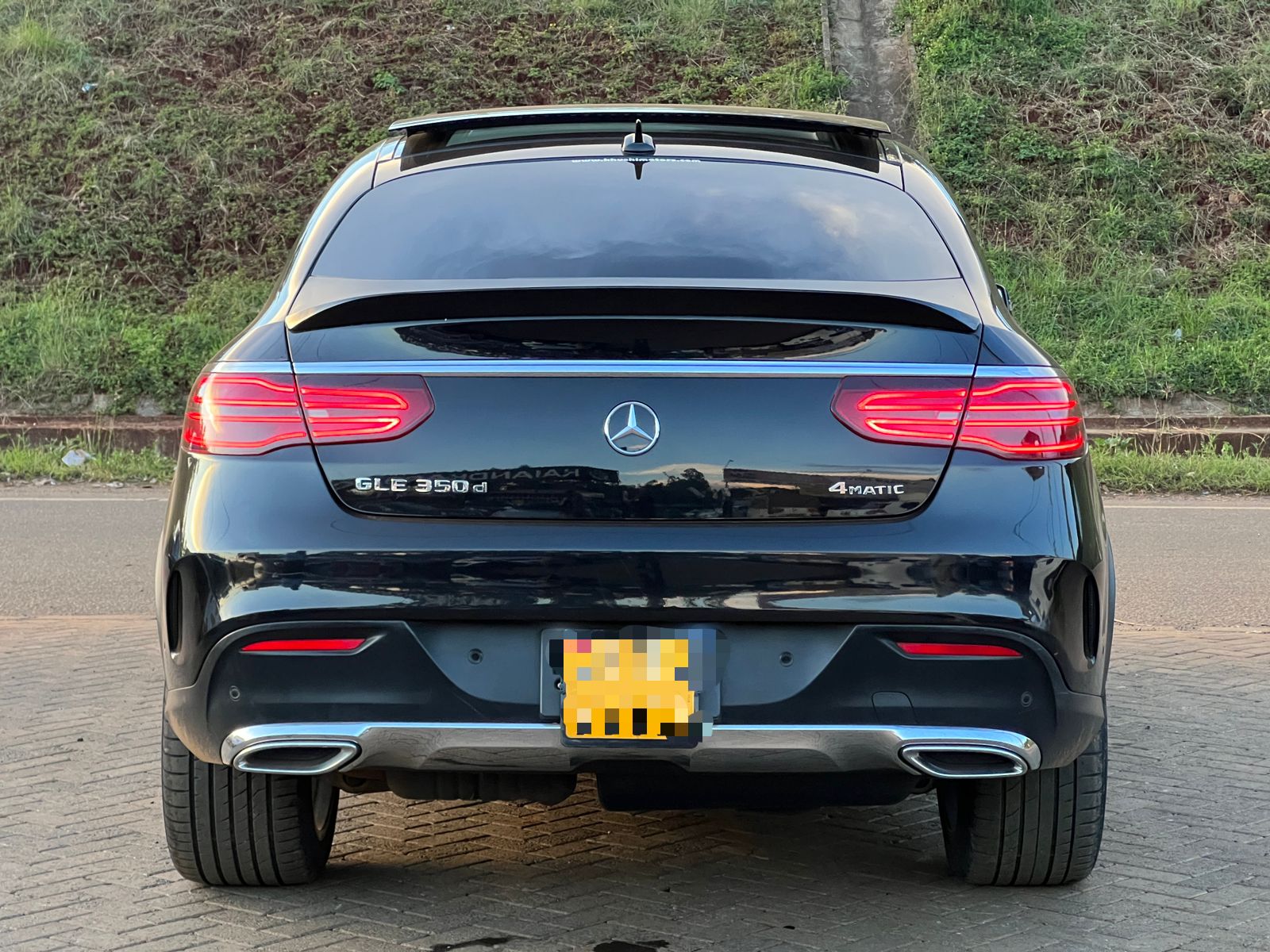 Mercedes Benz GLE350D original image, kaiandkaro.com