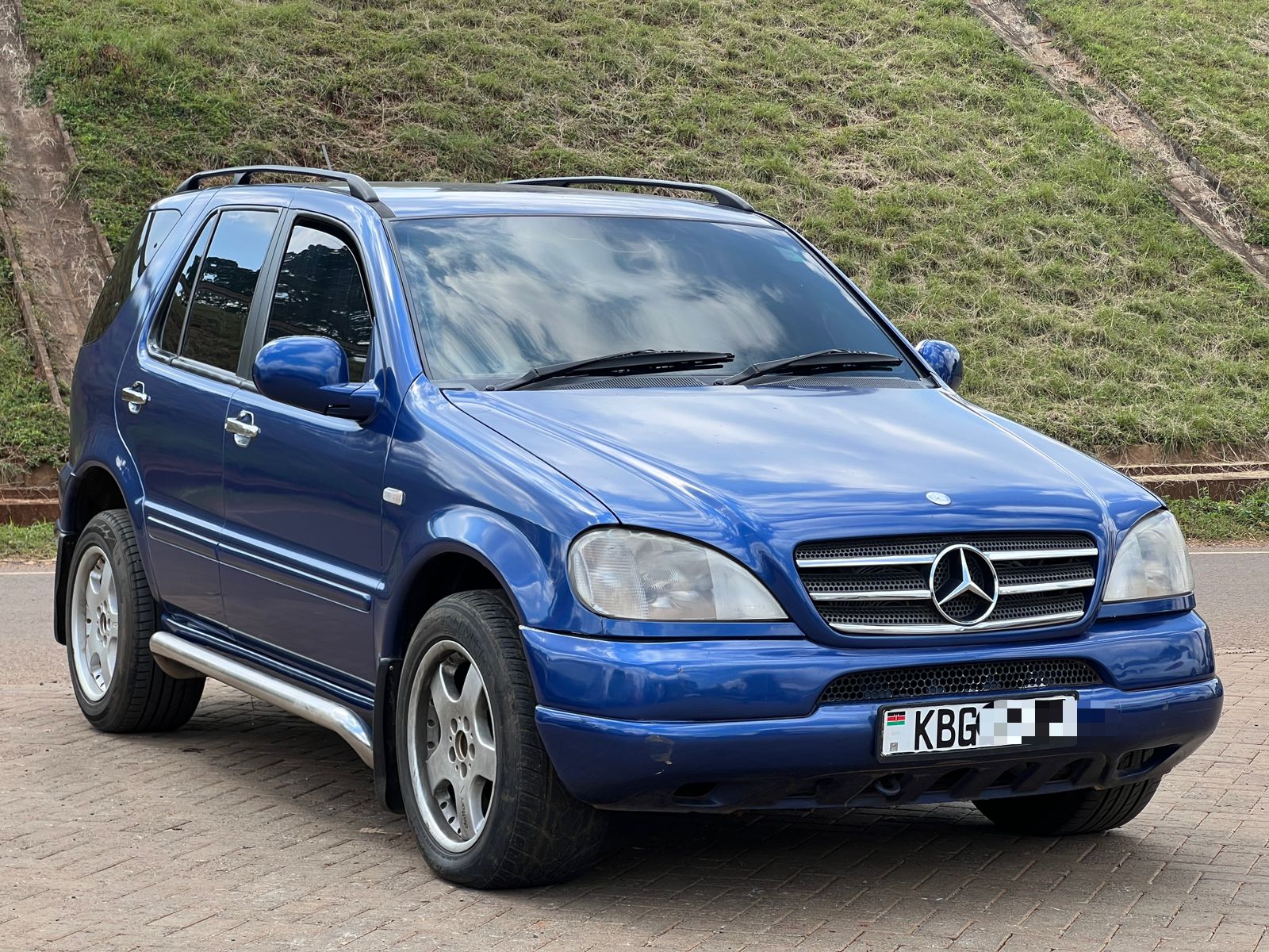 Mercedes Benz ML 320 original image, kaiandkaro.com