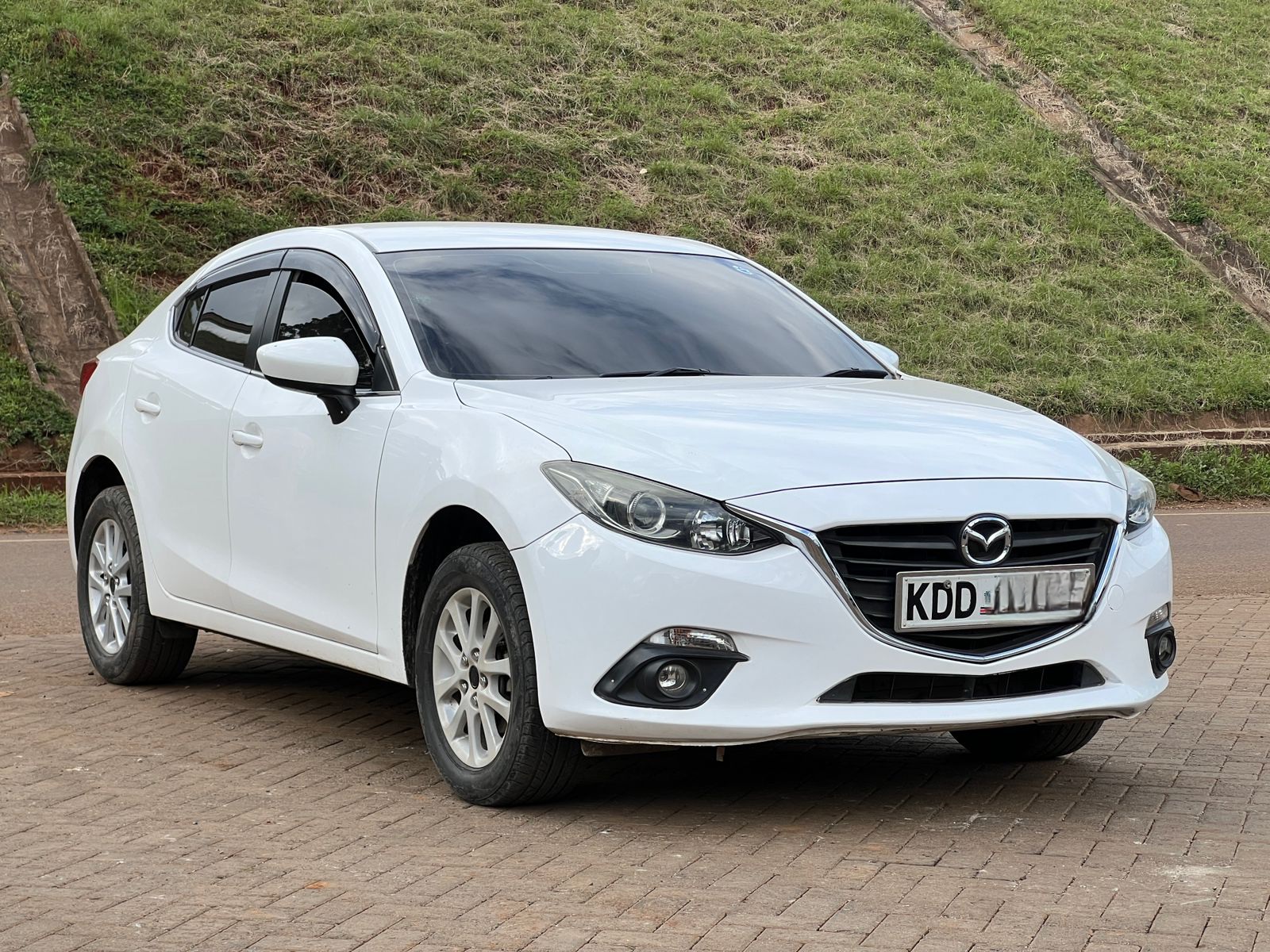 Mazda Axela original image, kaiandkaro.com