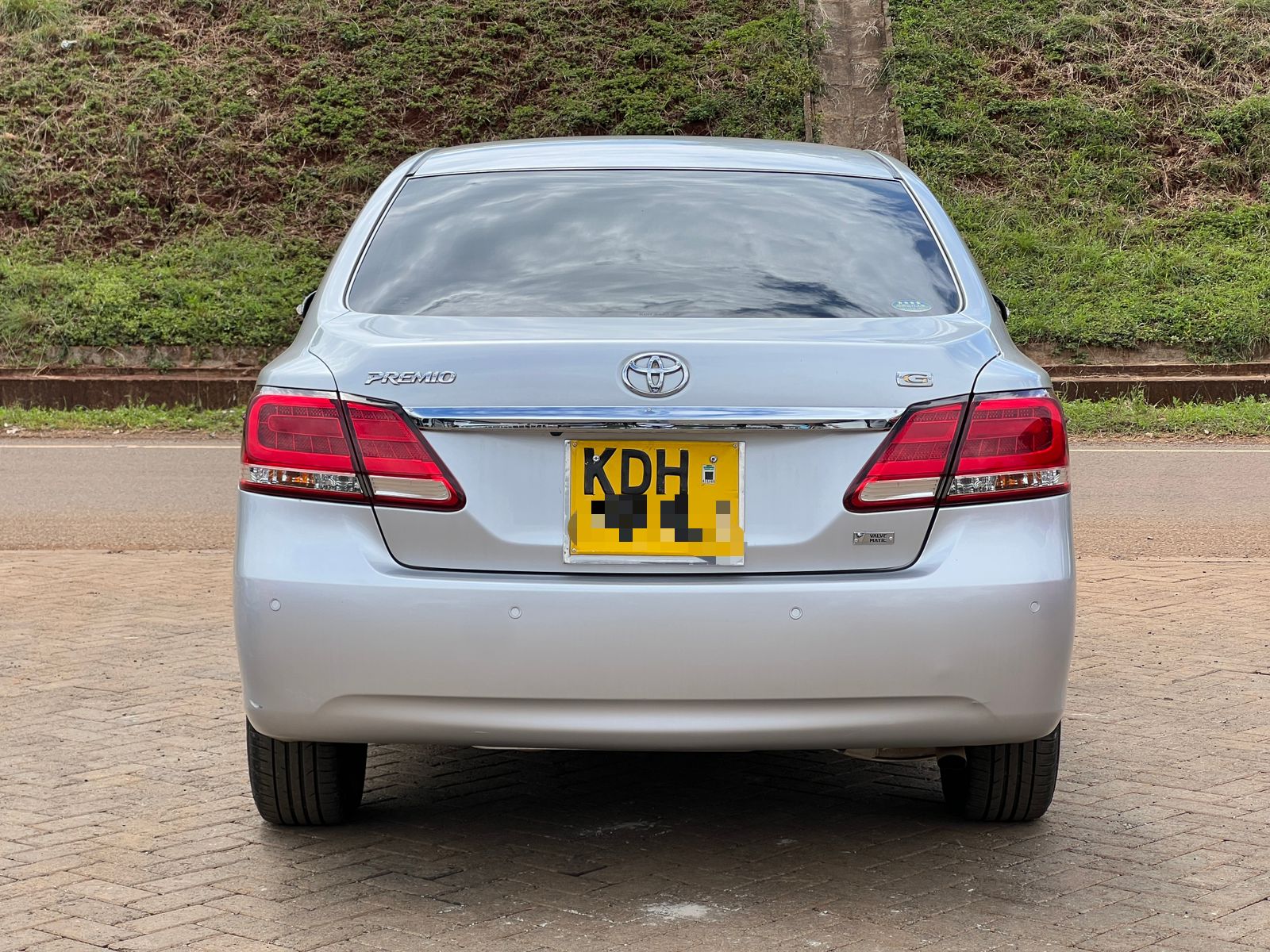 Toyota Premio 260 original image, kaiandkaro.com