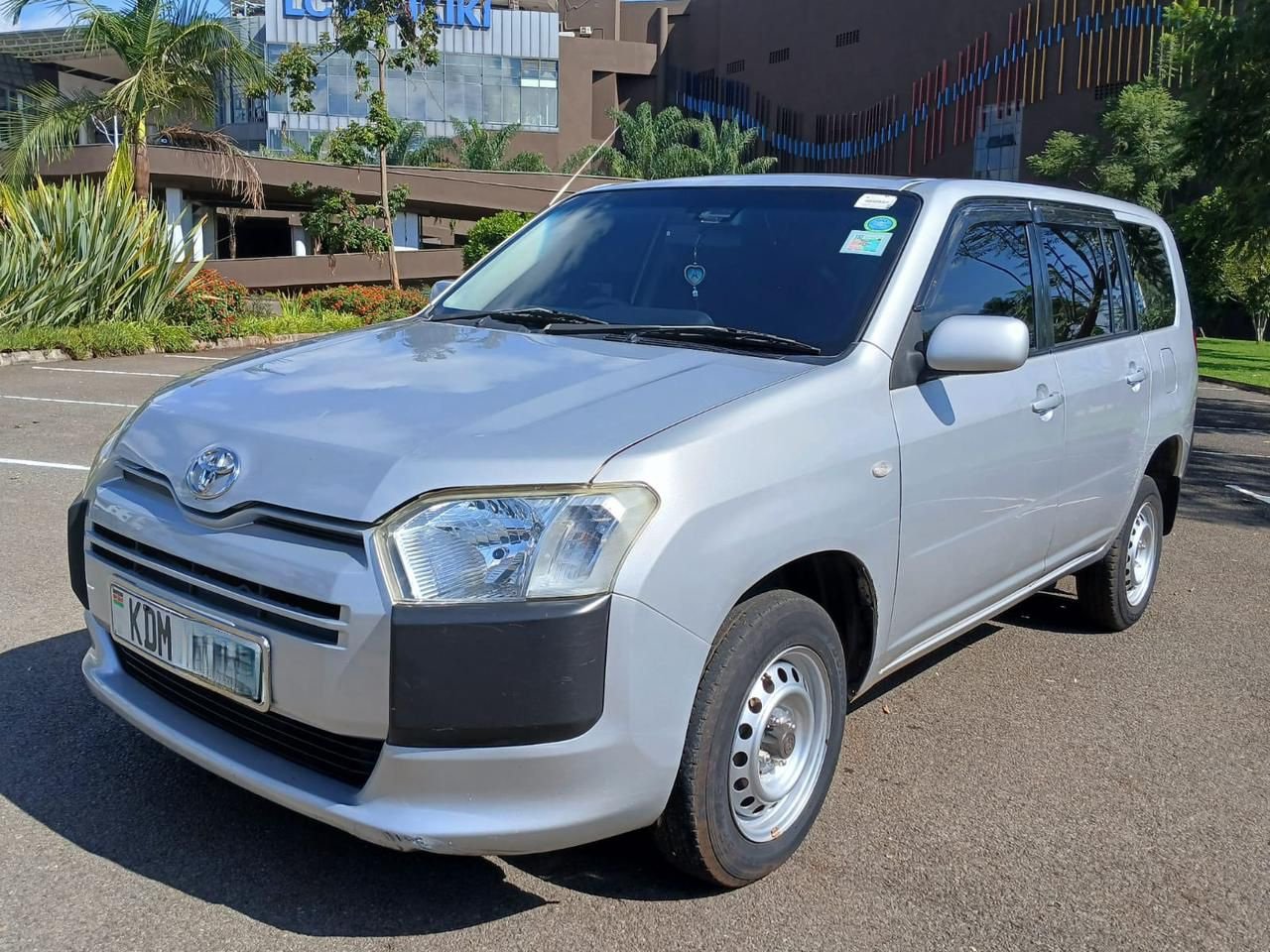 Toyota Probox original image, kaiandkaro.com