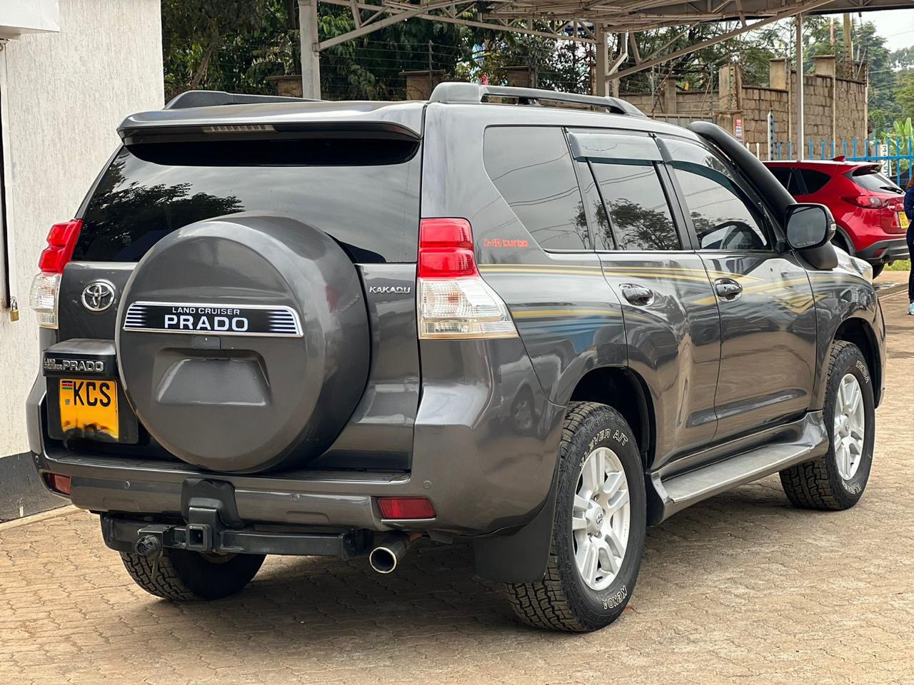 Toyota Kakadu Prado J150 original image, kaiandkaro.com