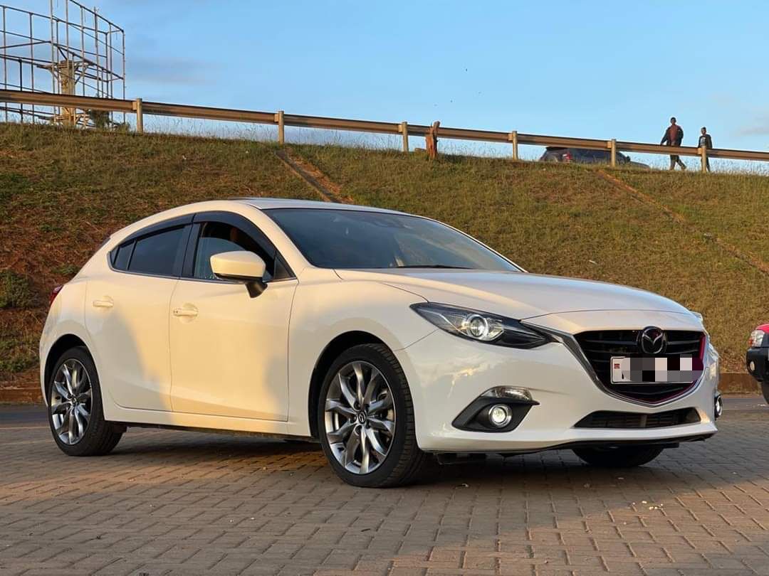 Mazda Axela original image, kaiandkaro.com