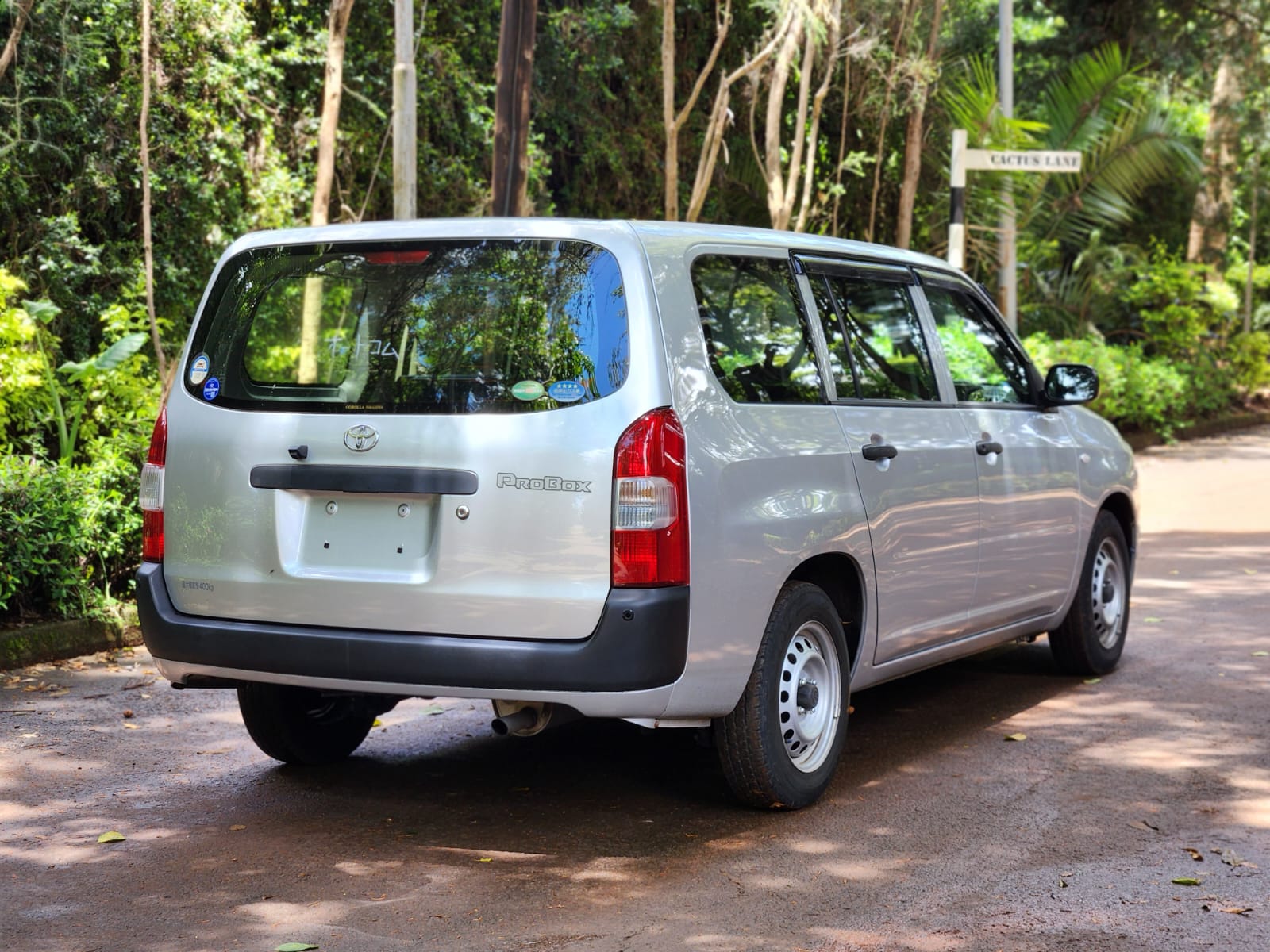 Toyota Probox original image, kaiandkaro.com