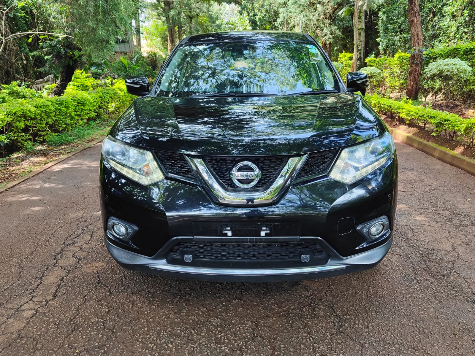 Nissan Xtrail original image, kaiandkaro.com