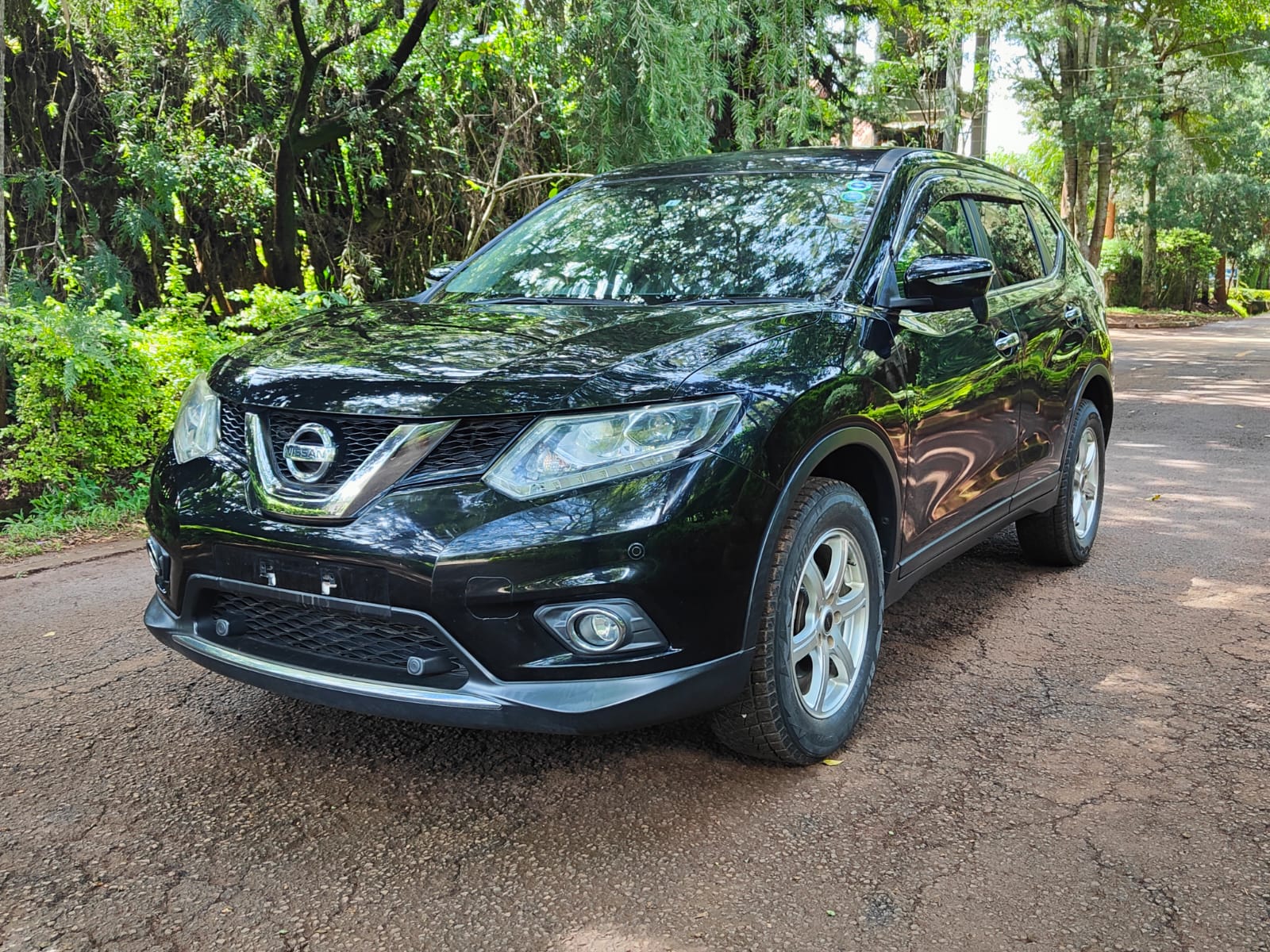 Nissan Xtrail original image, kaiandkaro.com