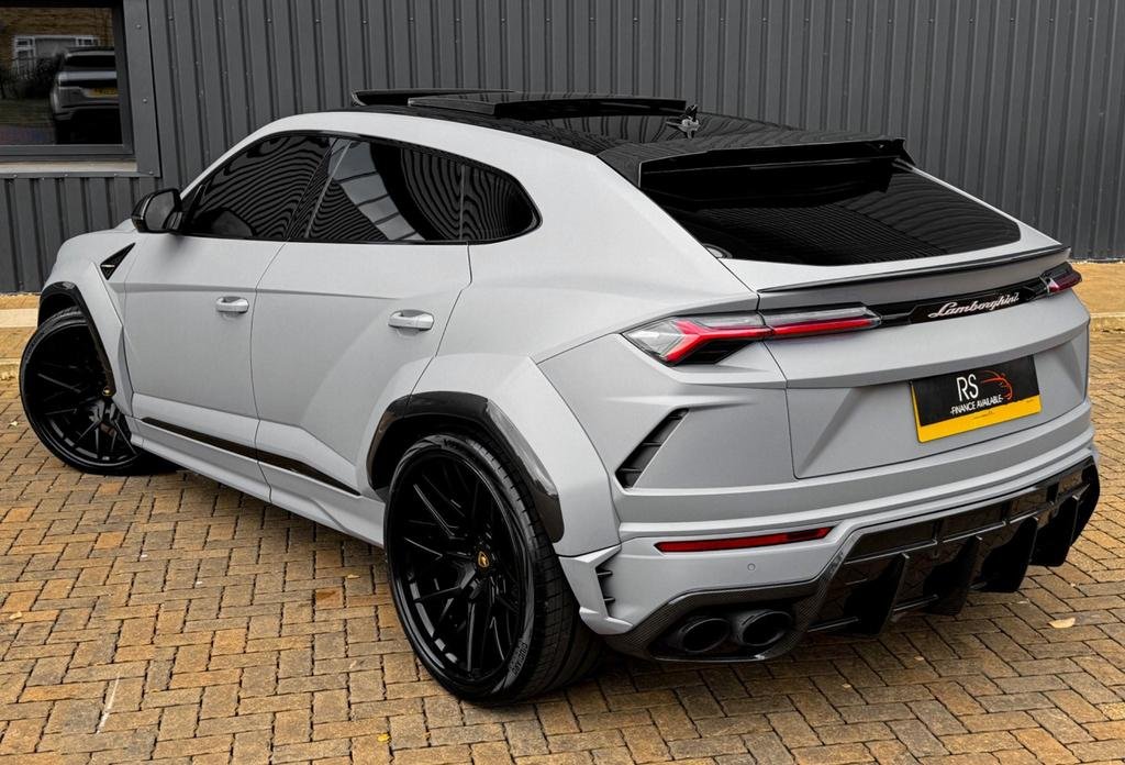 Lamborghini Urus original image, kaiandkaro.com