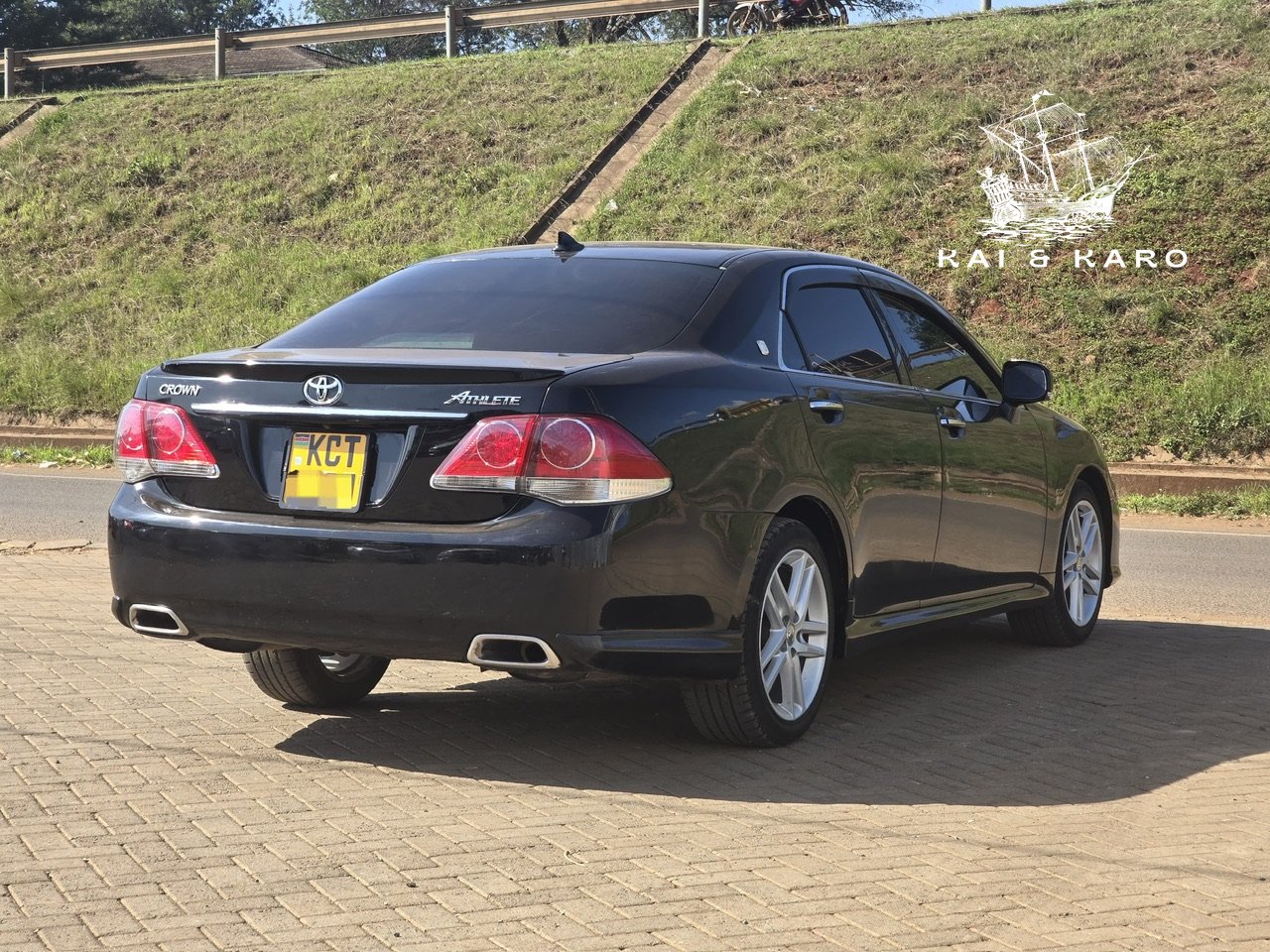 Toyota Crown original image, kaiandkaro.com