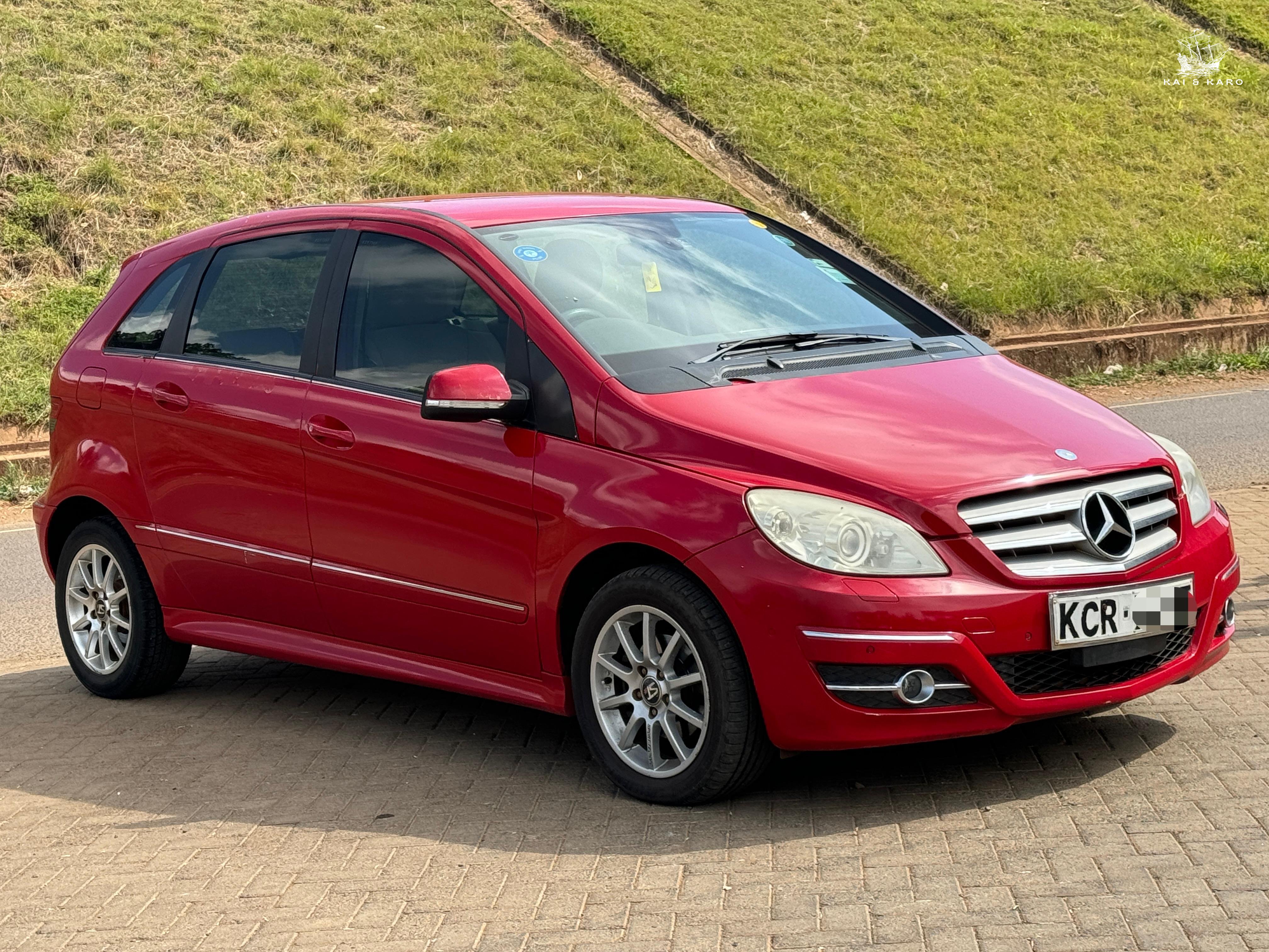 Mercedes Benz B180 original image, kaiandkaro.com