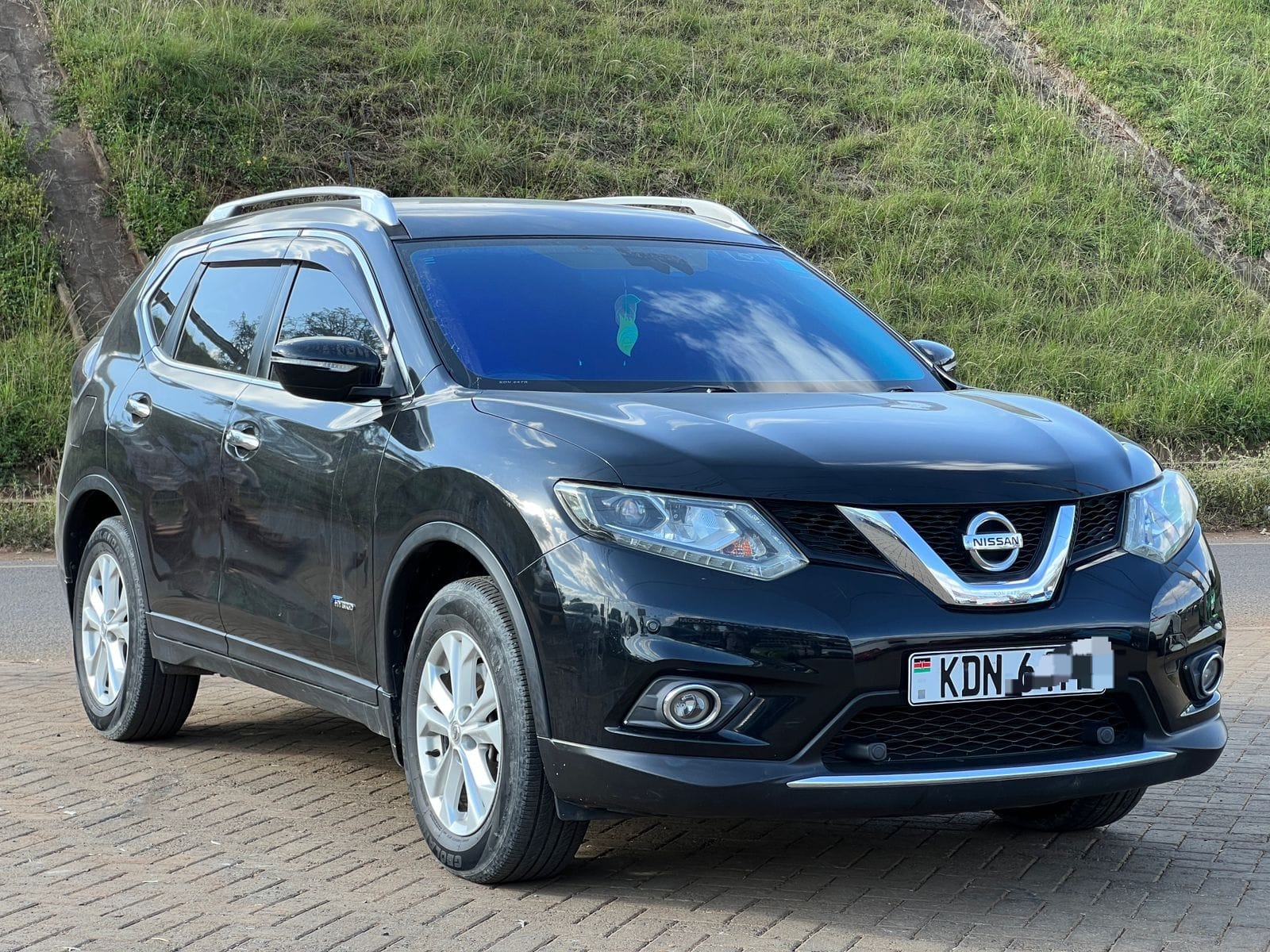 Nissan XTRAIL | Kai & Karo | Car Dealership Kenya | New & Used Cars for ...