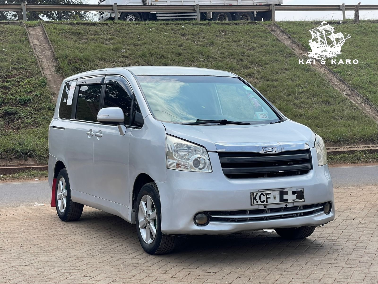 Toyota Noah | Kai & Karo | Car Dealership Kenya | New & Used Cars for Sale